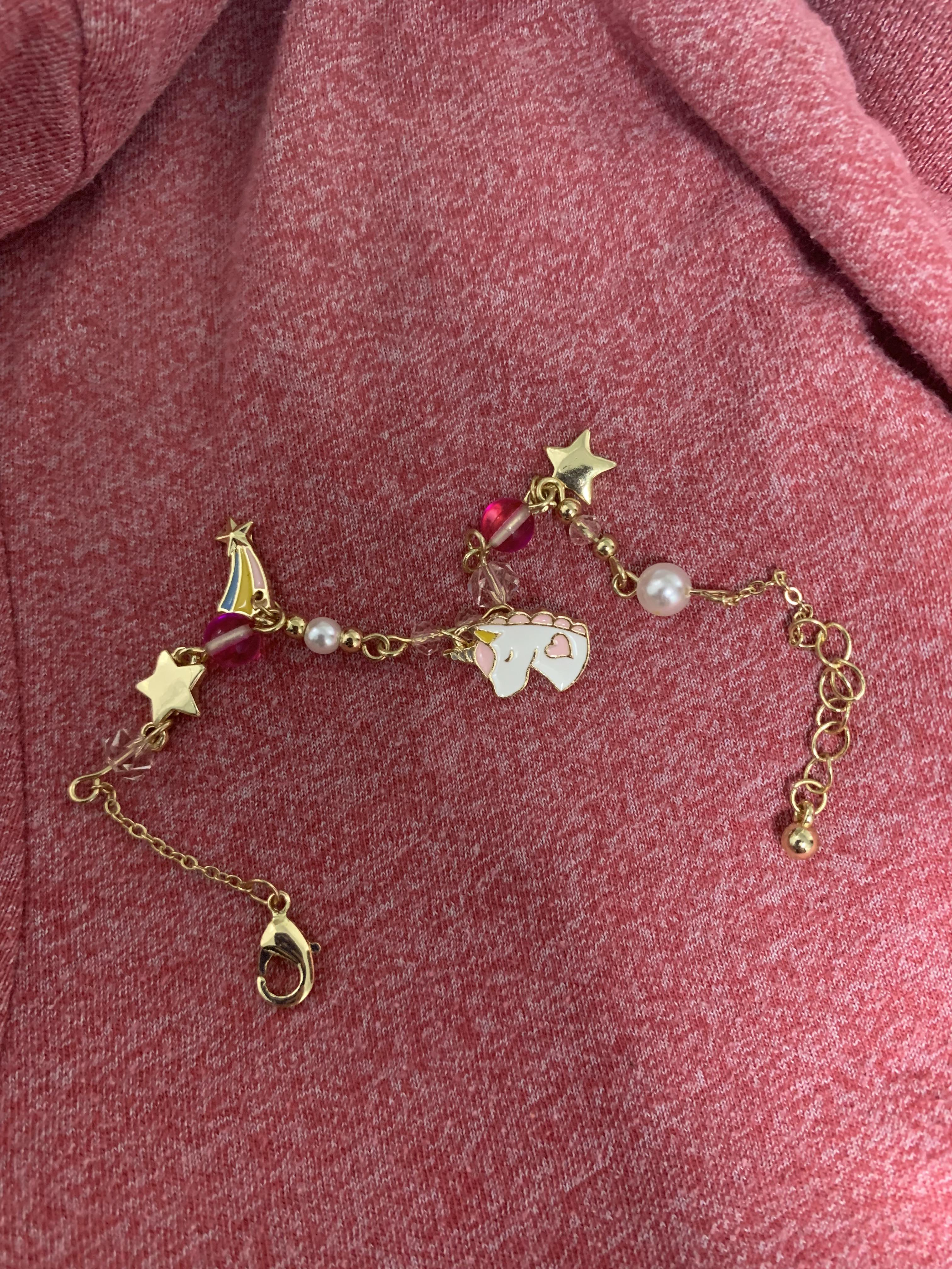 When unicorn meets rainbow🦄🌈 | Scrolller