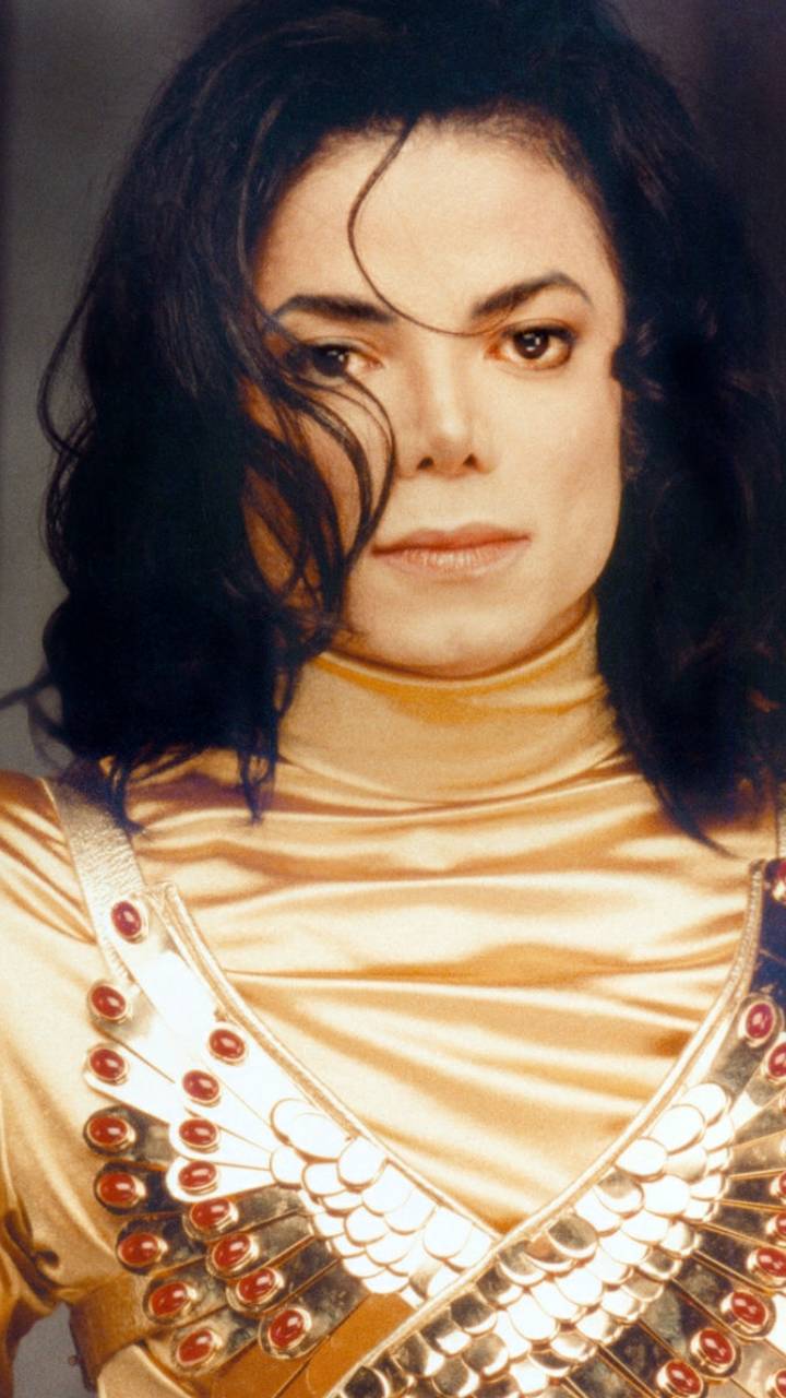 When we feel in love.... Remember the time | Scrolller