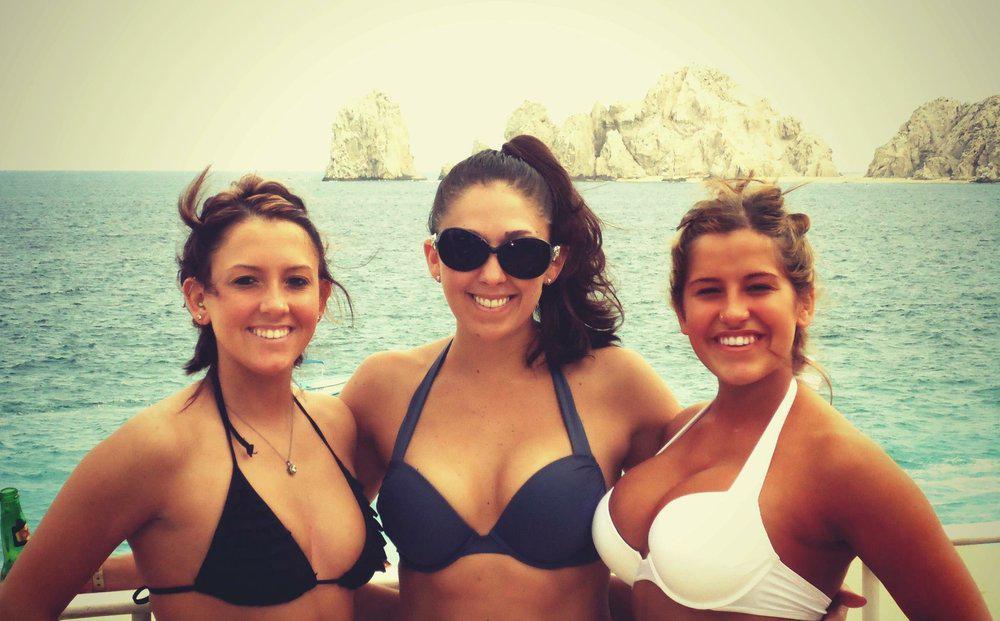 When your bustiest friend buys a Bombshell Bikini | Scrolller