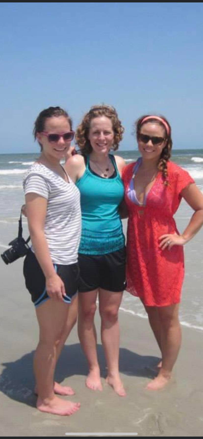 Which girl, why, and how? | Scrolller