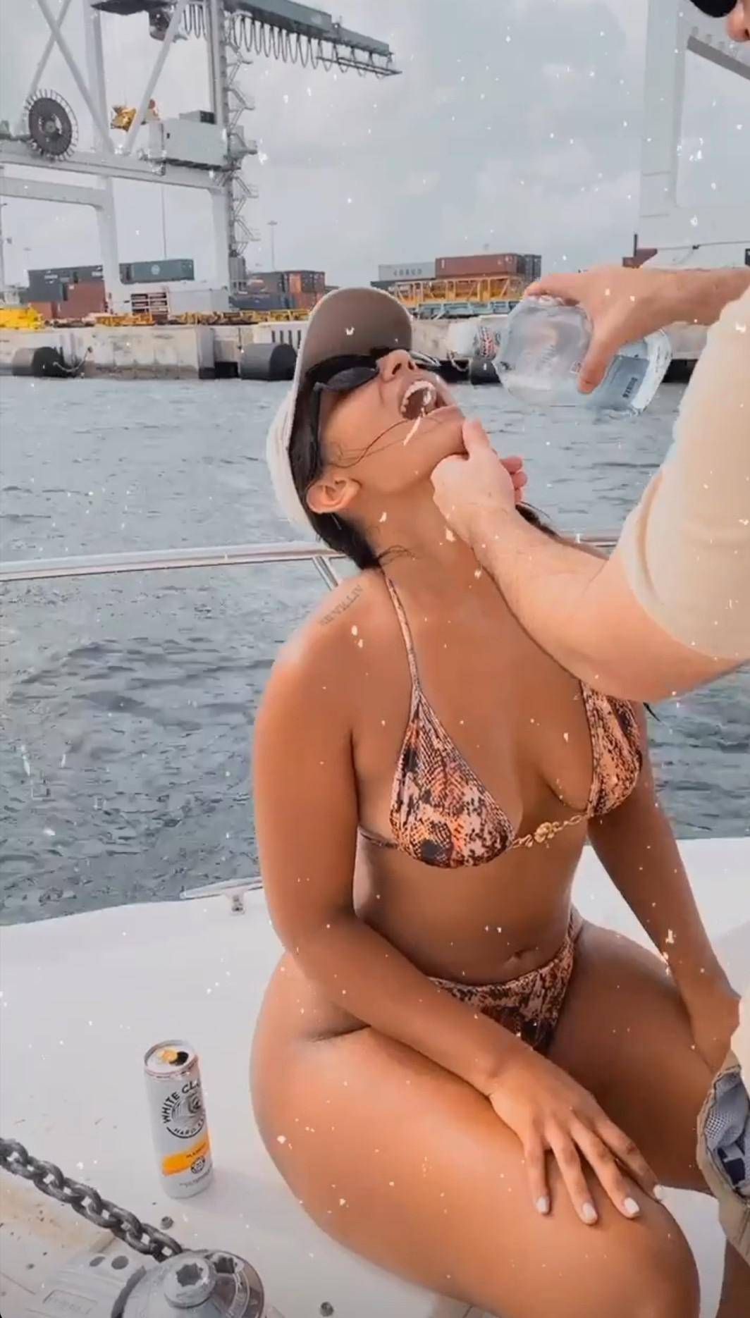 White Claw®️ all rights reserved | Scrolller