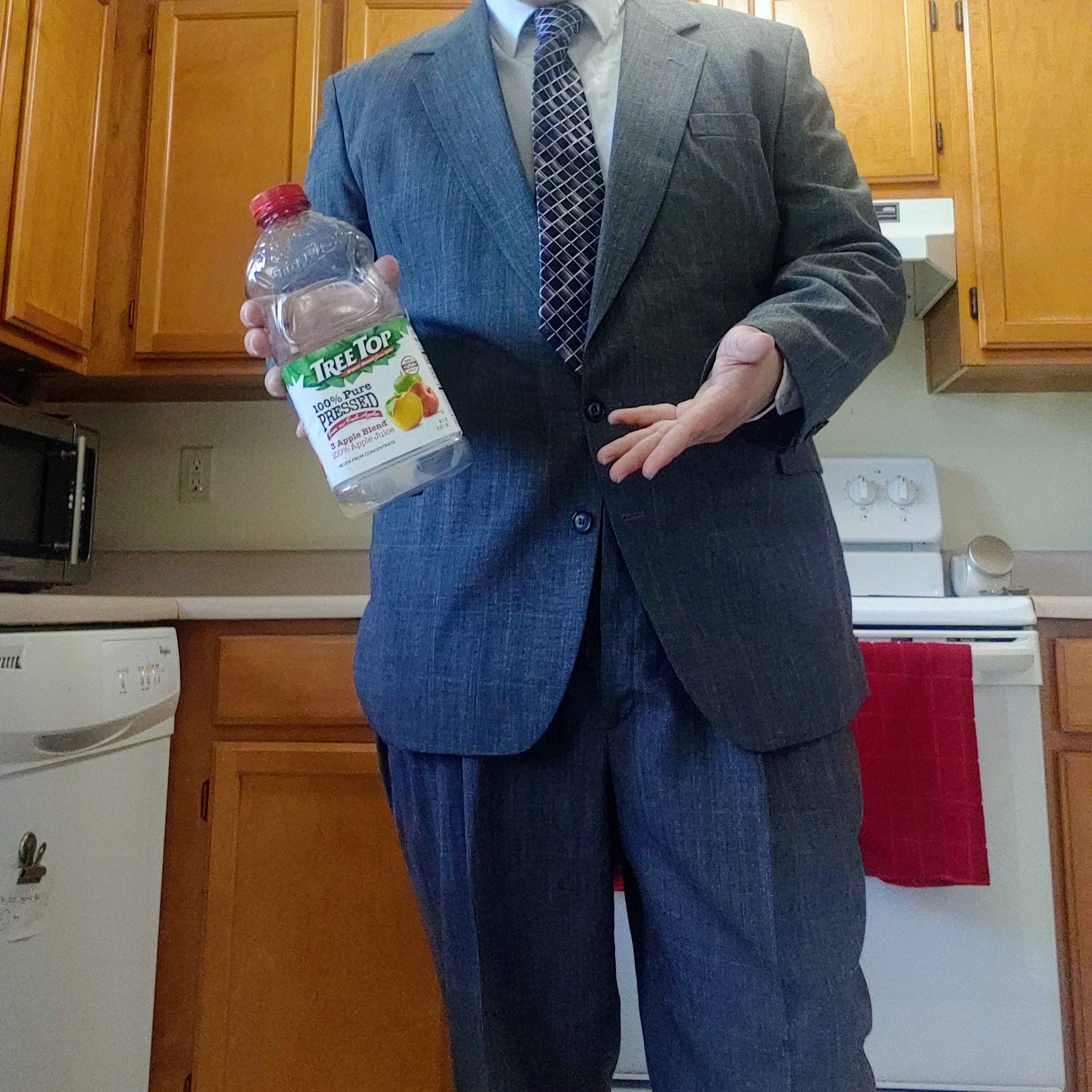 Who drank all the apple juice when Daddy said no? | Scrolller