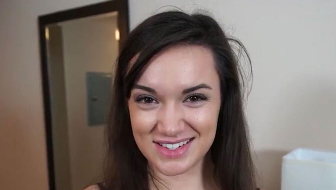 Who is she? | Scrolller