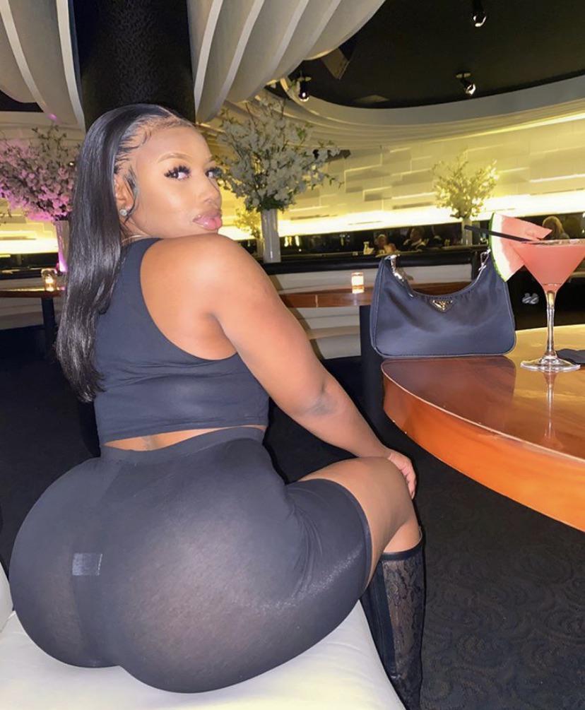 Who this.. (he?) | Scrolller