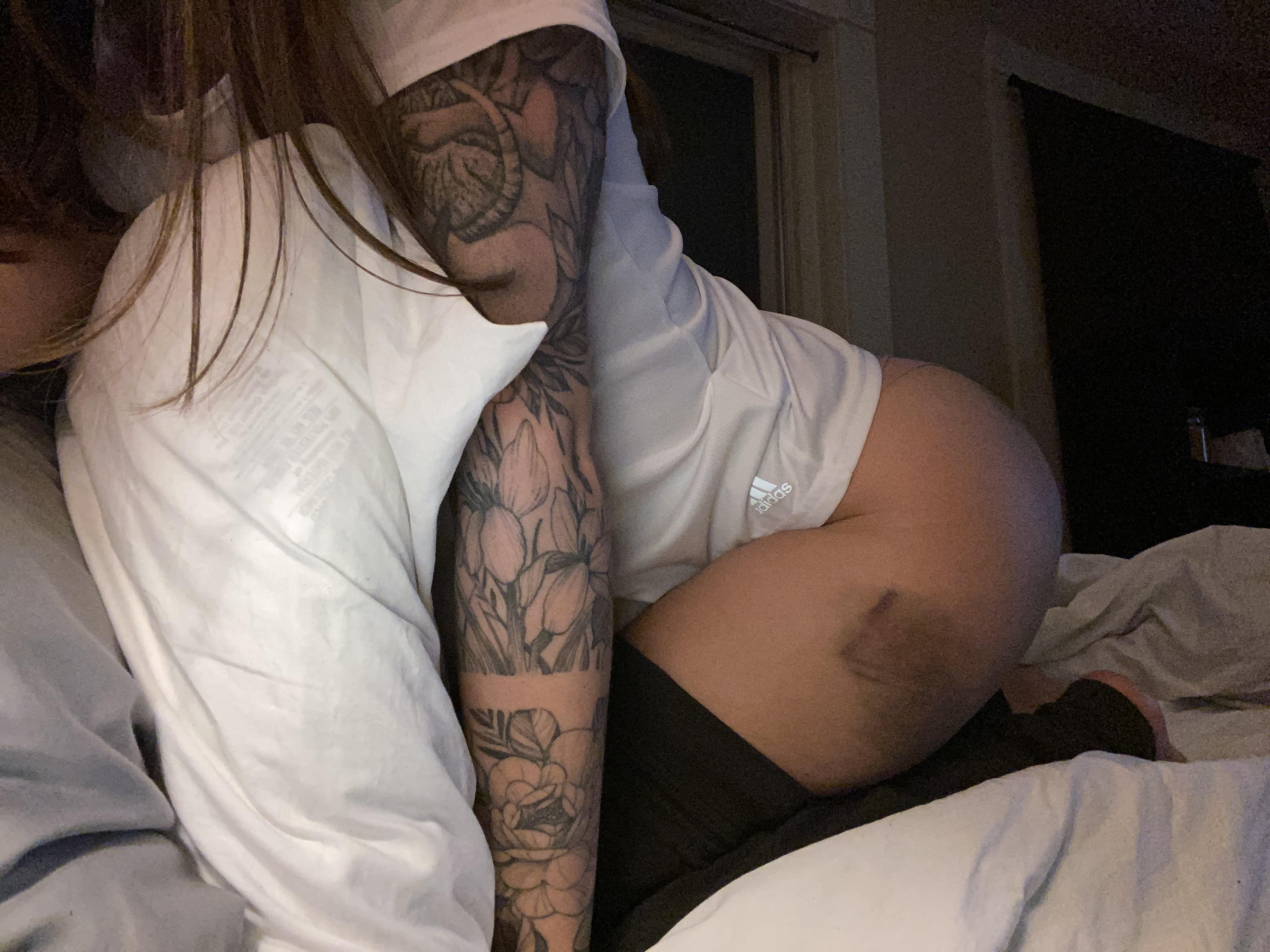 Who wants to make bigger bruises on me? | Scrolller