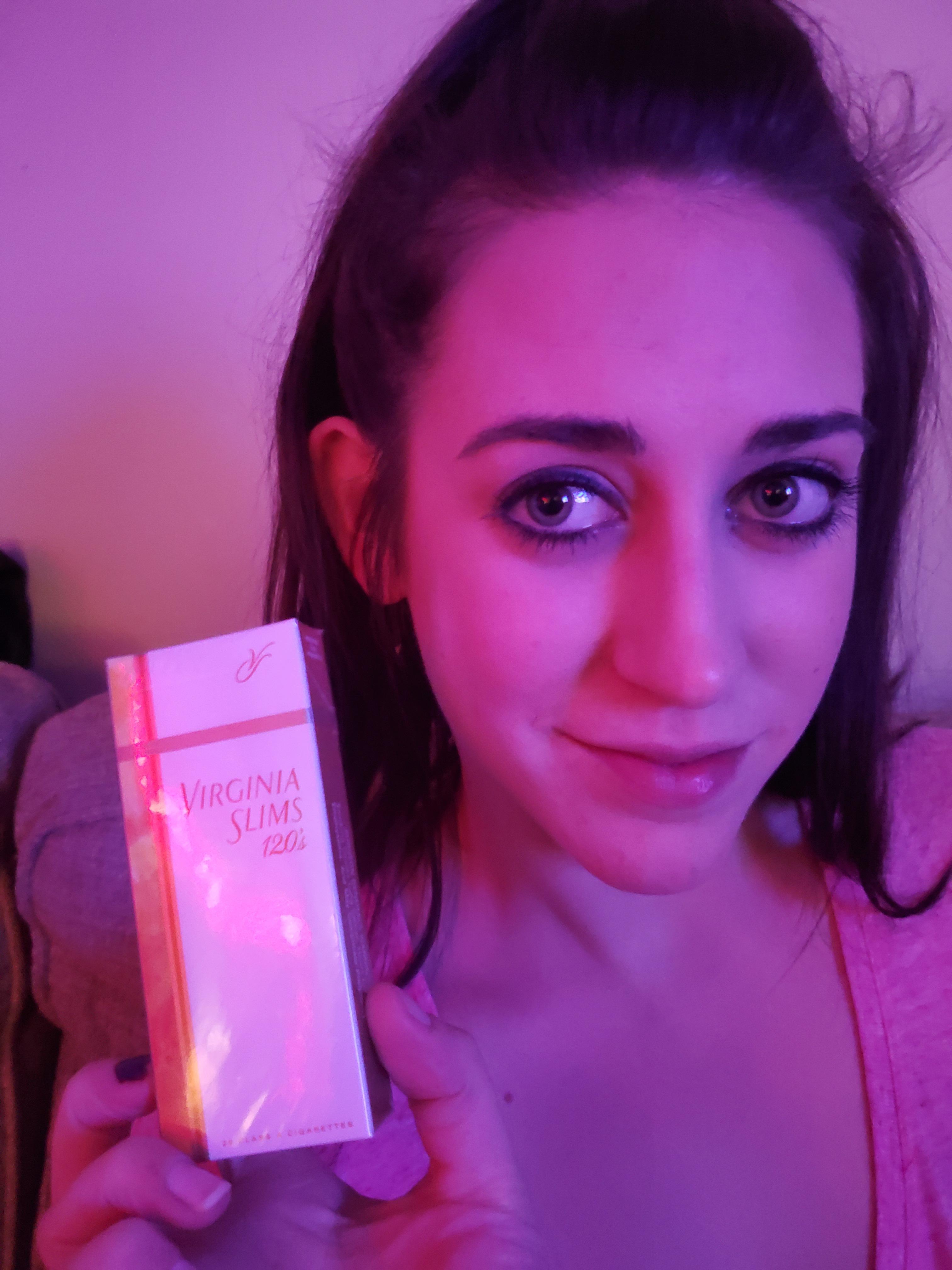 Who wants to see me smoke these? | Scrolller