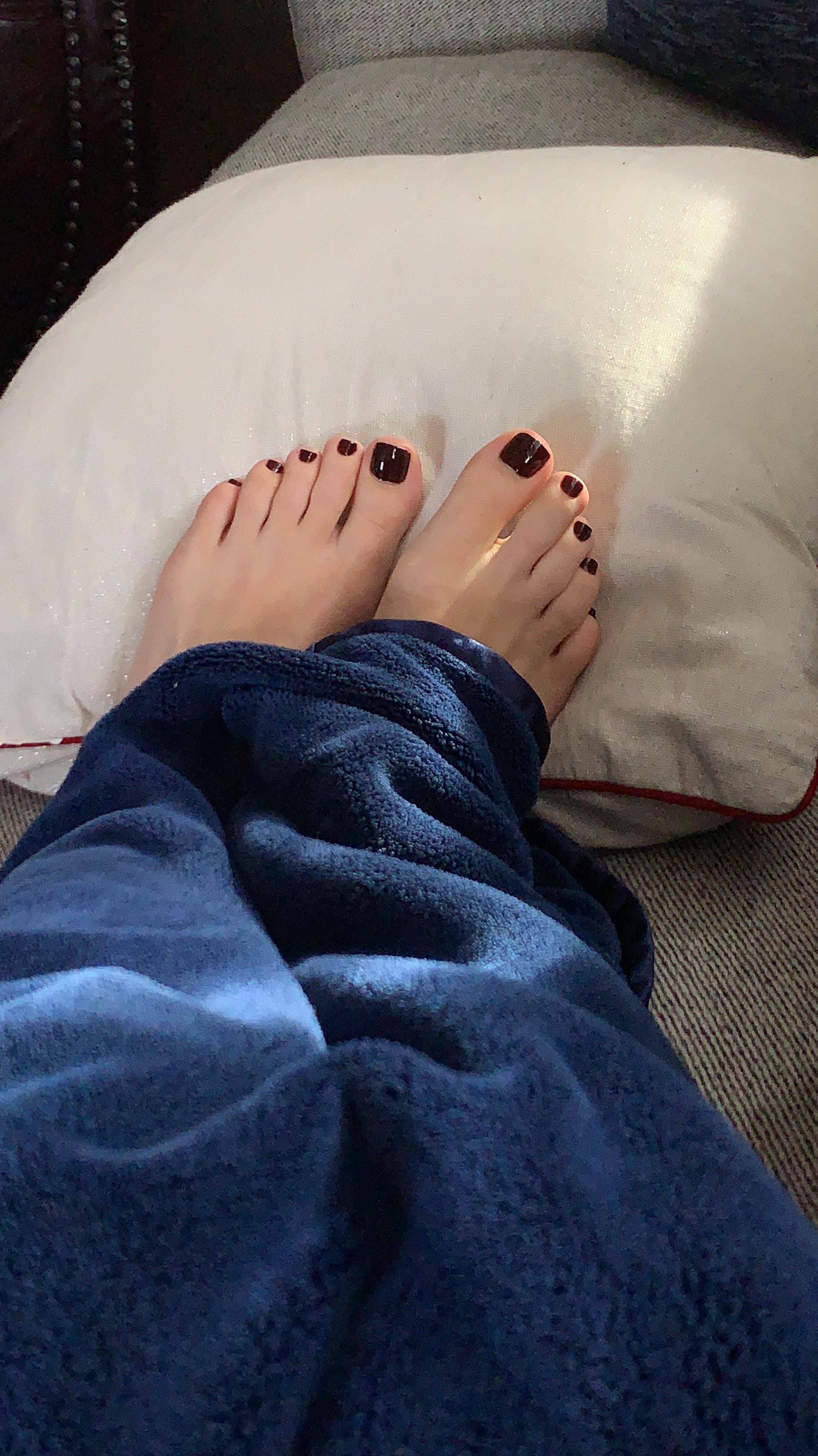 Discover more like Feet_Finder: who wants to see the whole foot? 🥰 and Related Content | Scrolller