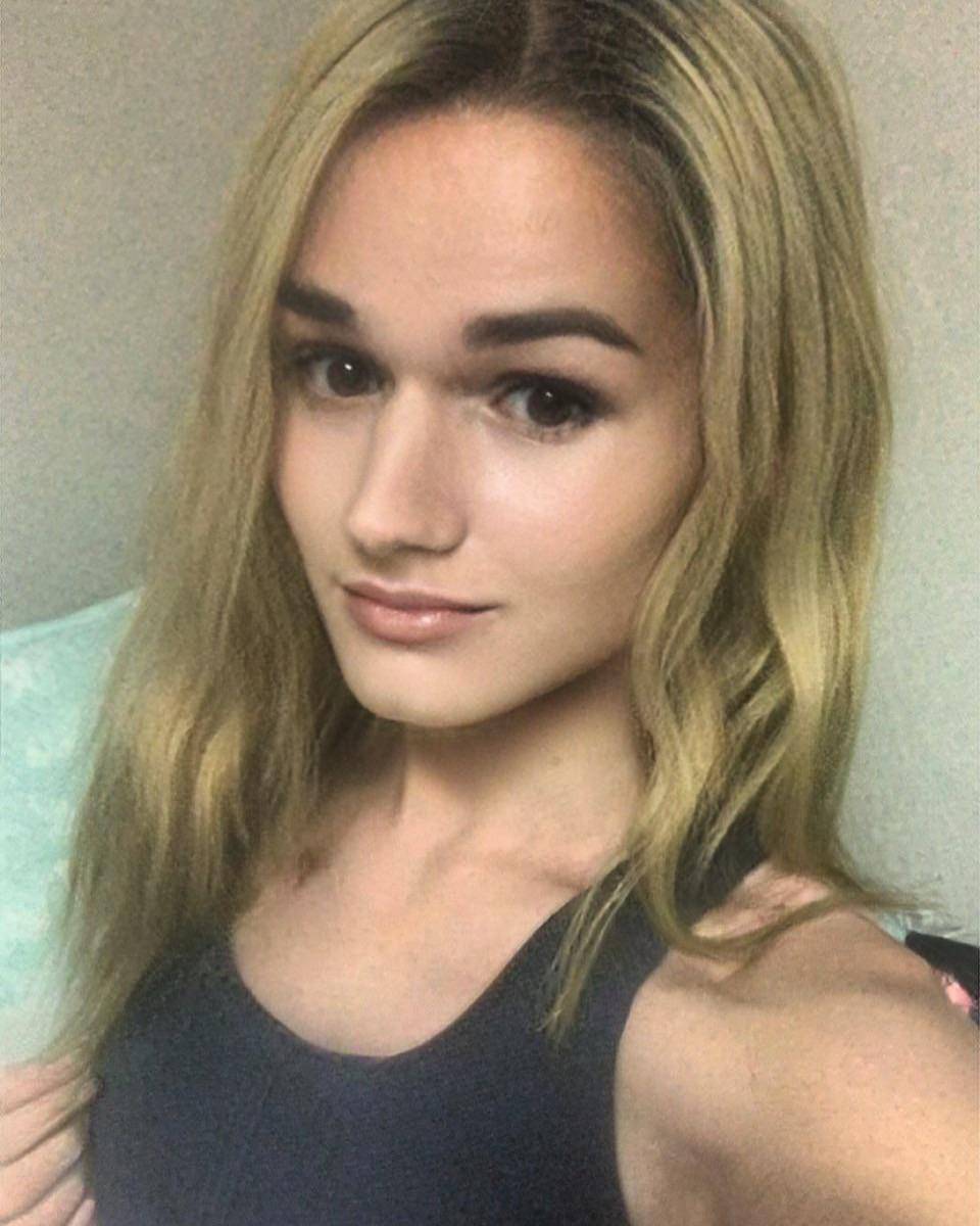 Whos down to cuddles | Scrolller