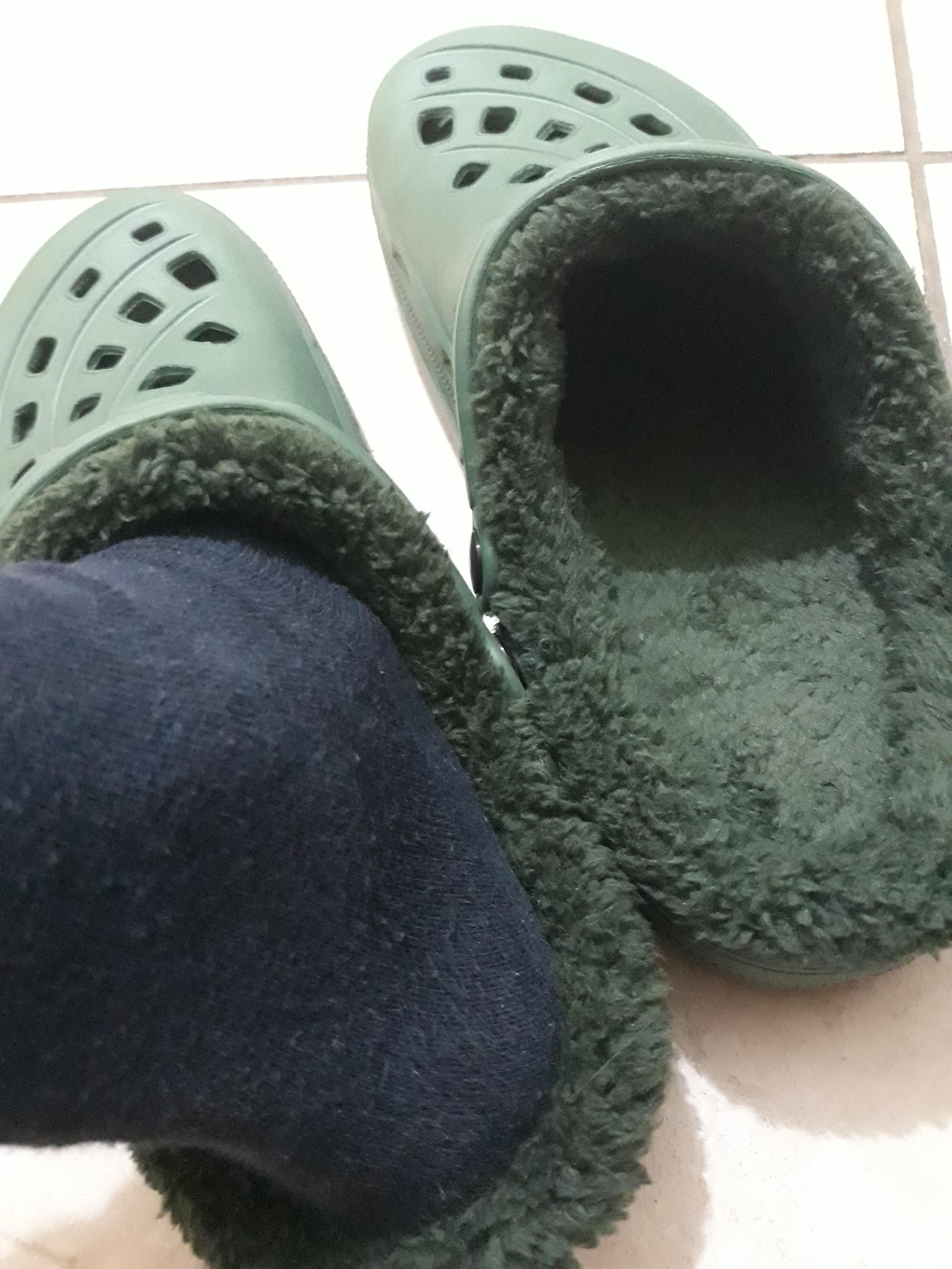 Winter Crocs | Scrolller