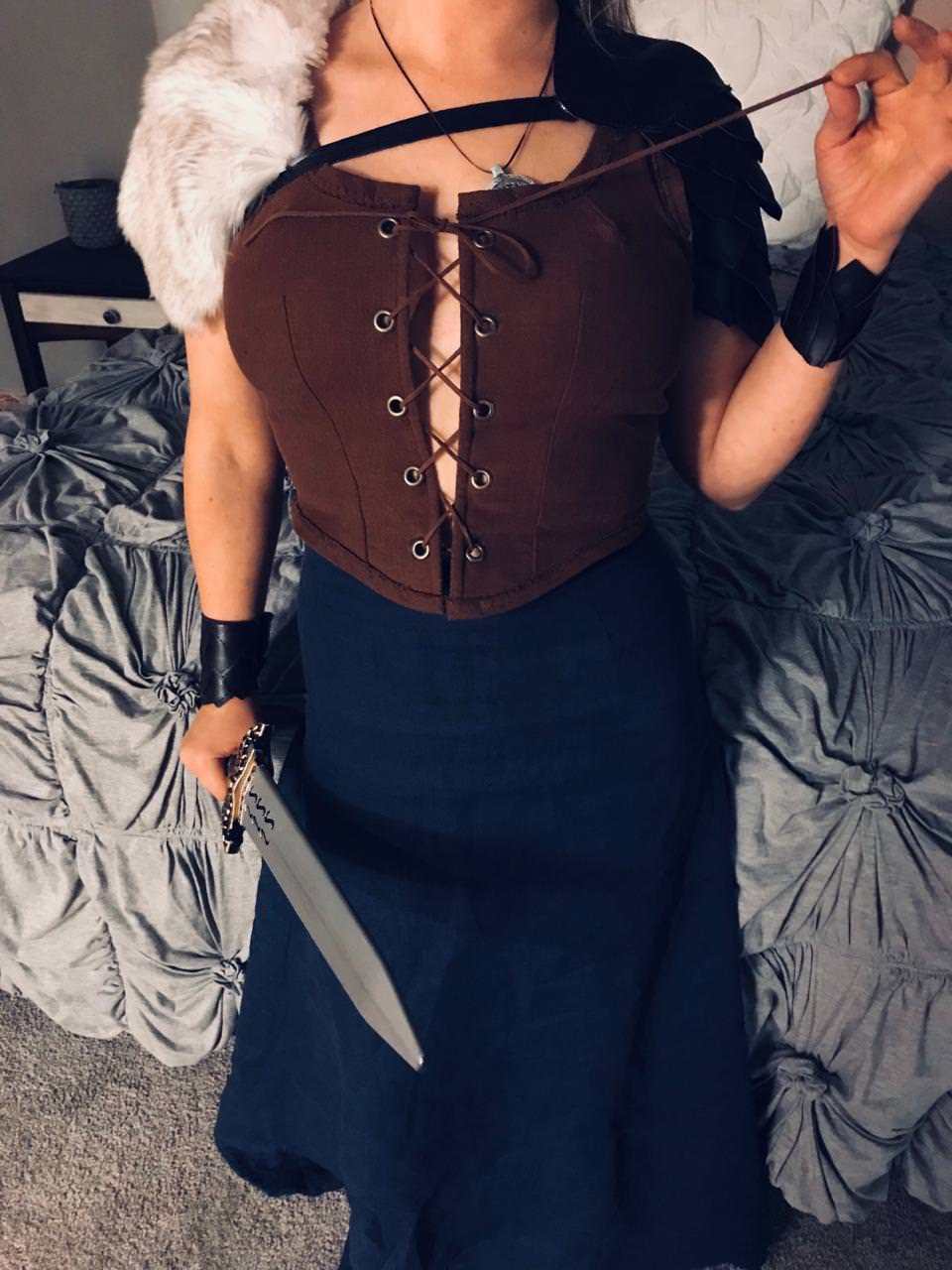 Winter is cumming. Keep me warm? | Scrolller