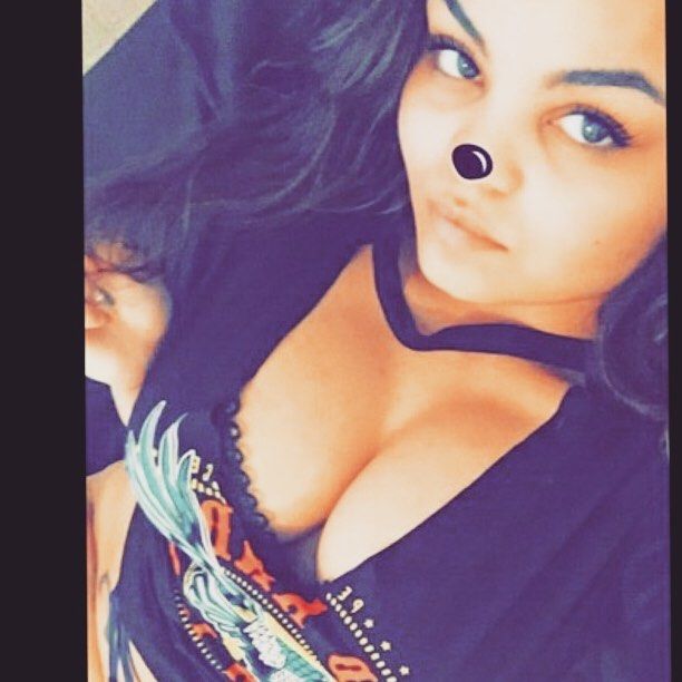 With snapchat filter | Scrolller