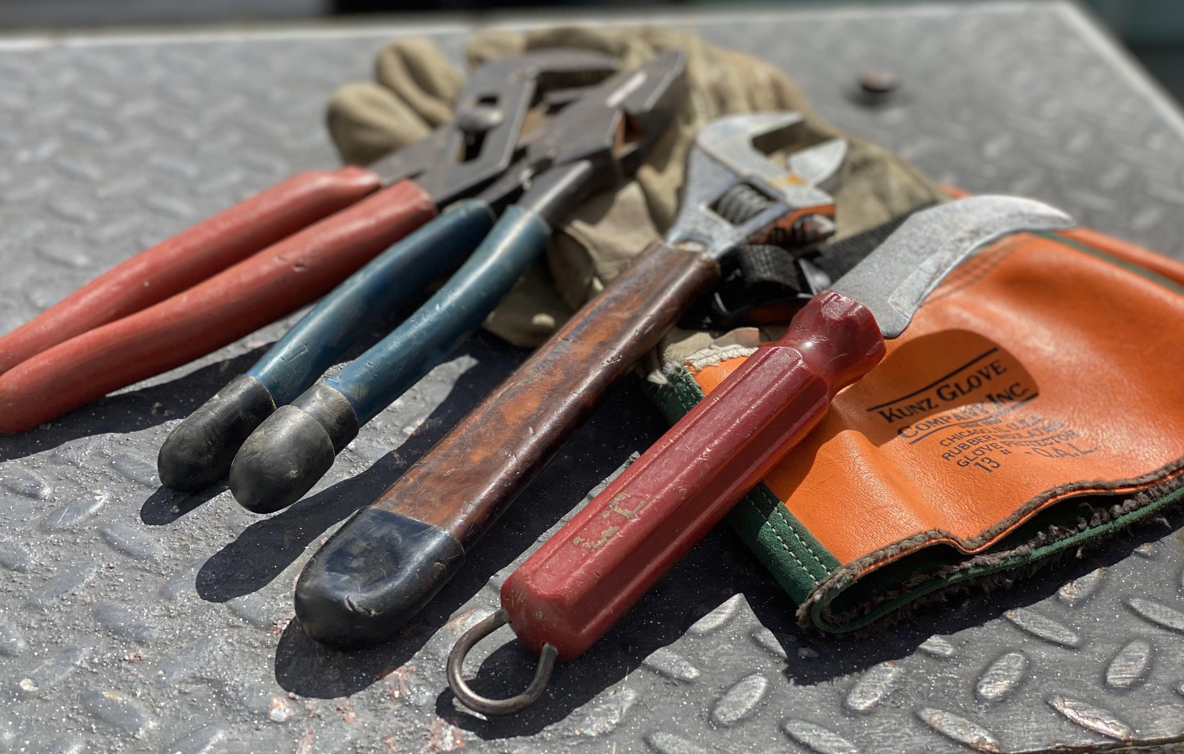 Work EDC | Scrolller