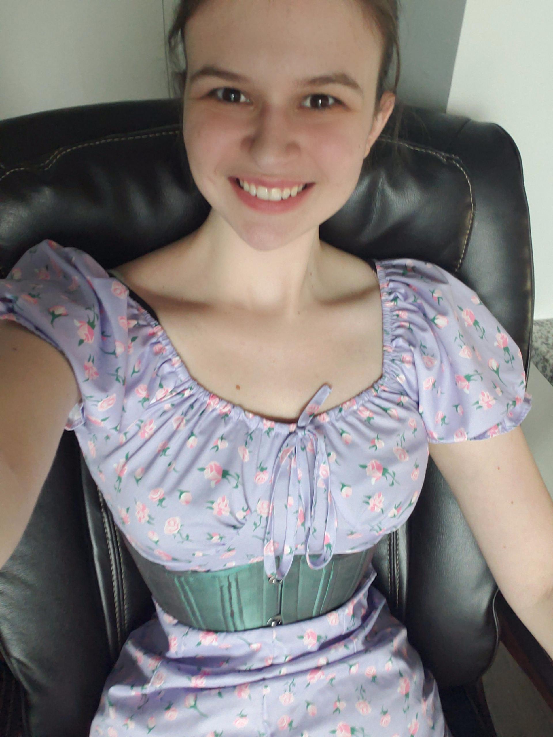 Work from home hump day! (23F) | Scrolller