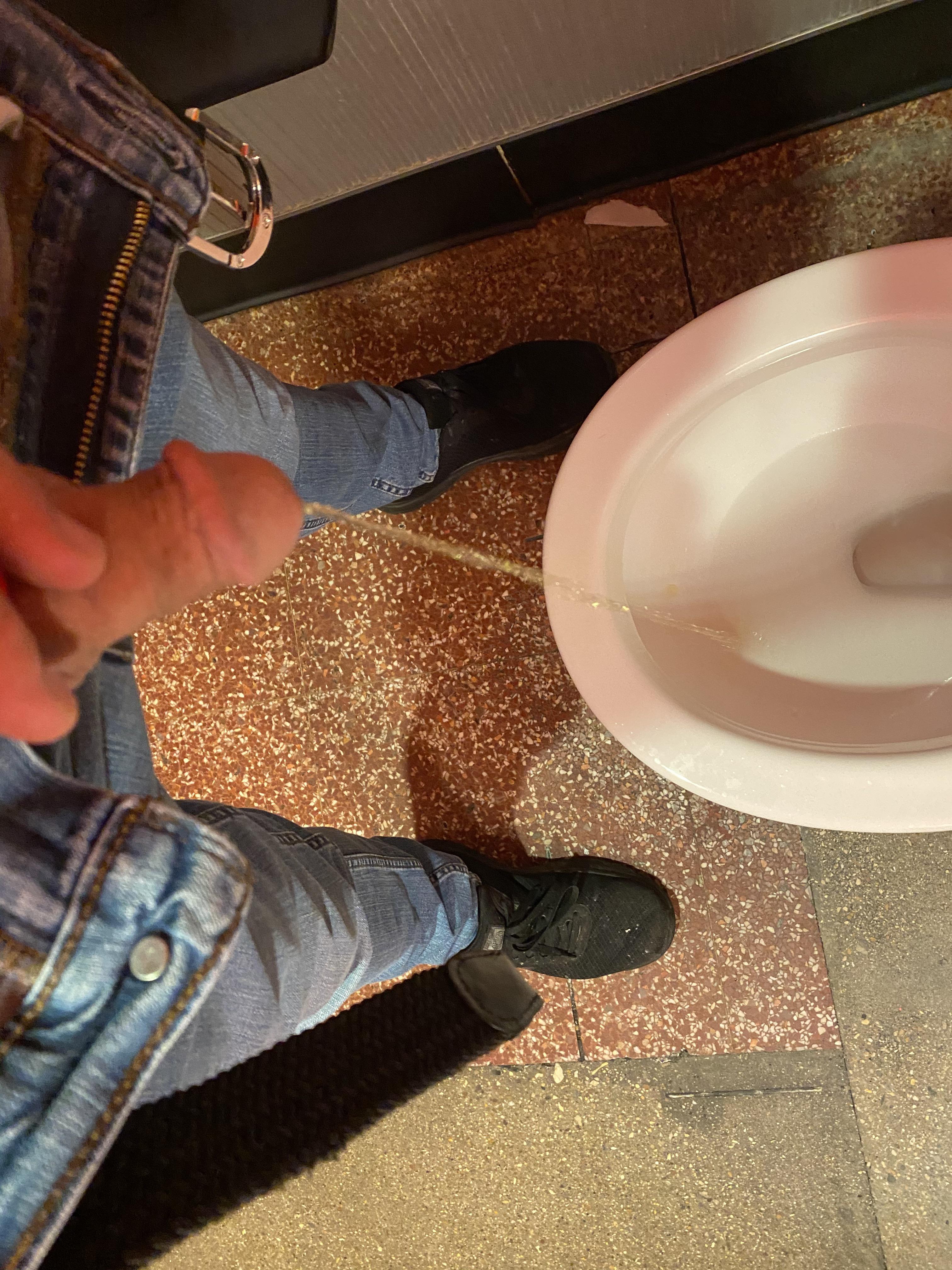 Work piss (58) | Scrolller