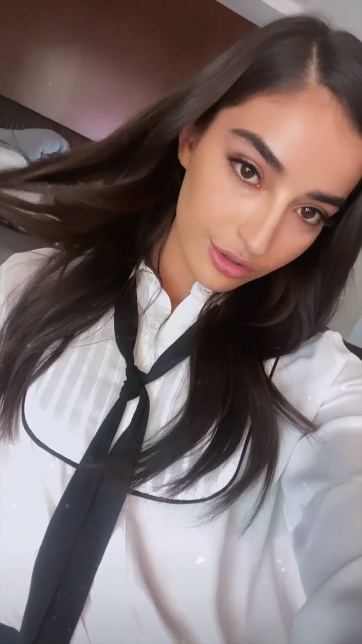 Work selfie pt. 1 | Scrolller