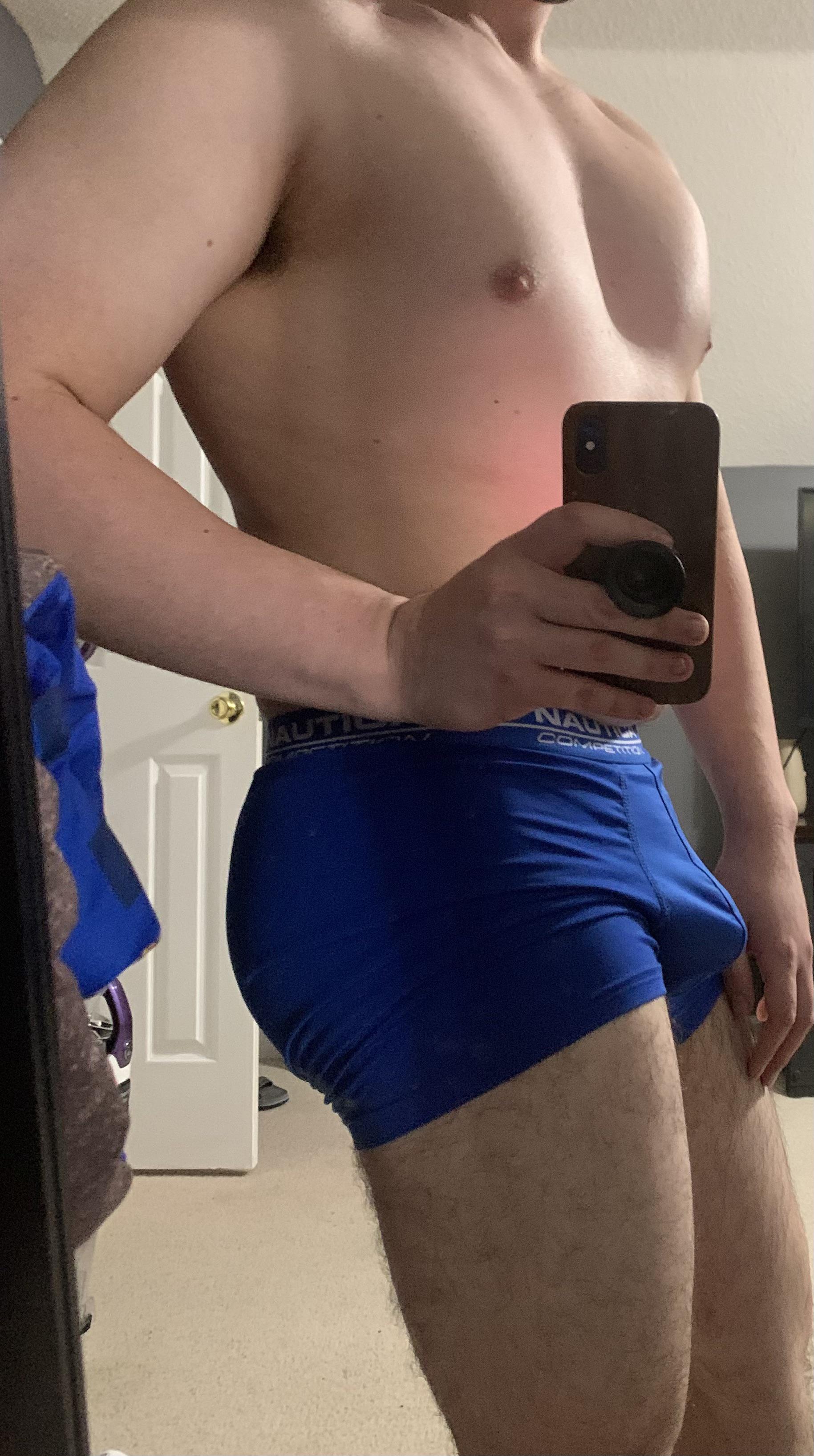 Working out in undies | Scrolller