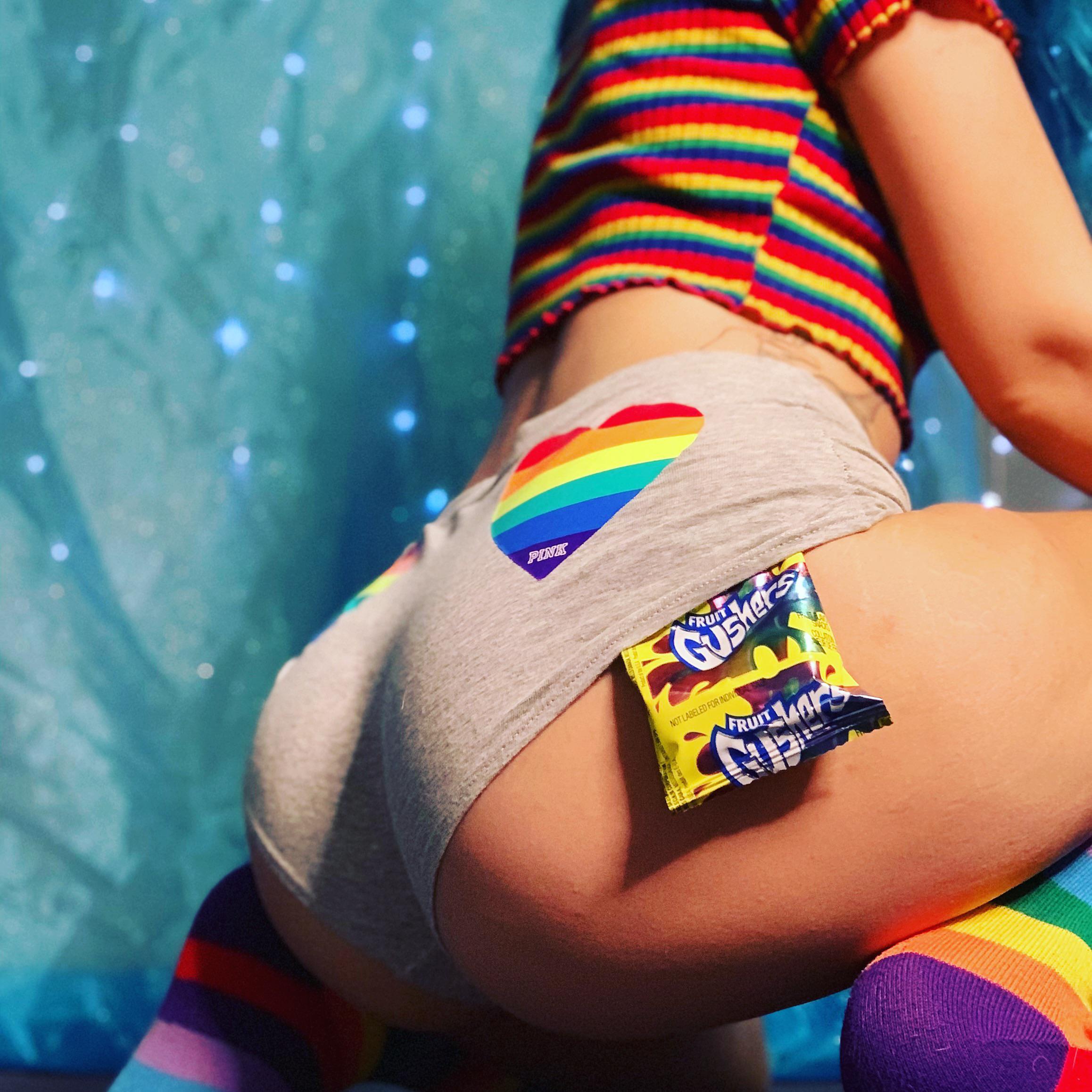 Would you like some gushers? | Scrolller