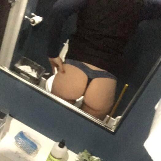 Would you tap that ass? | Scrolller