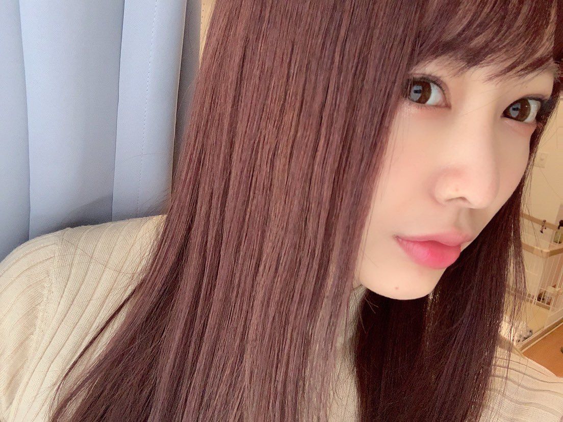 Yayoi Mizuki; Do you like my hair color | Scrolller