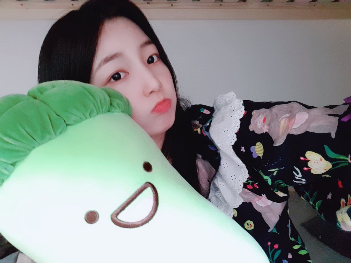 Yeonhee twitter 200330 | Scrolller