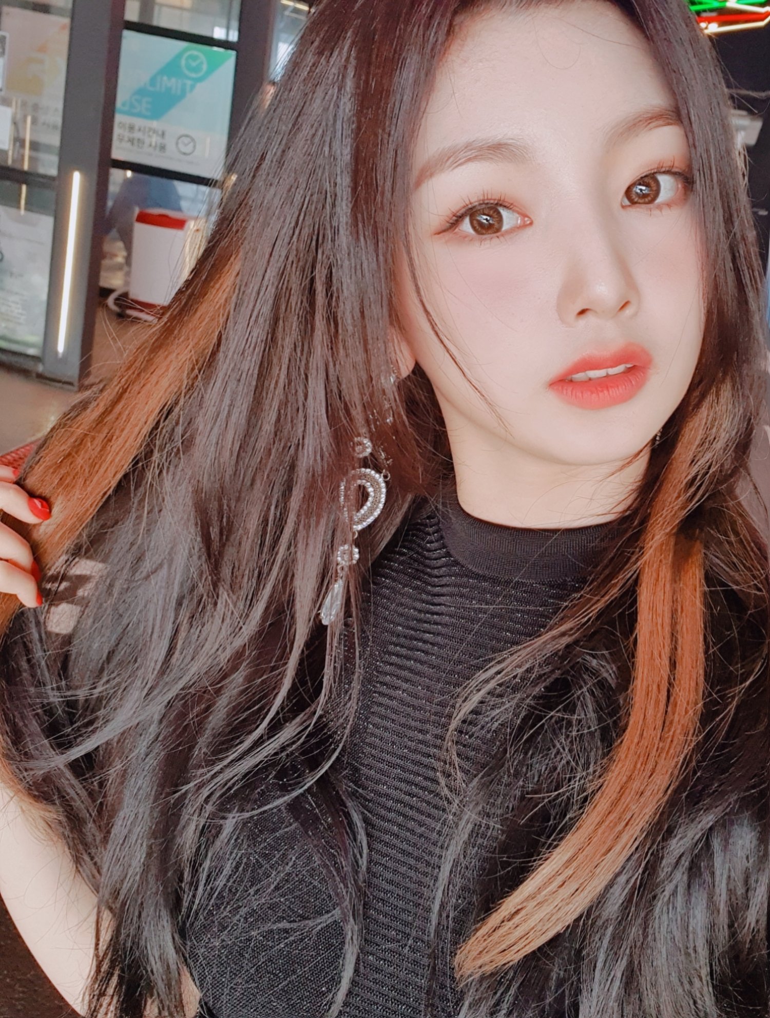 Yeonhee twitter update 200210 | Scrolller