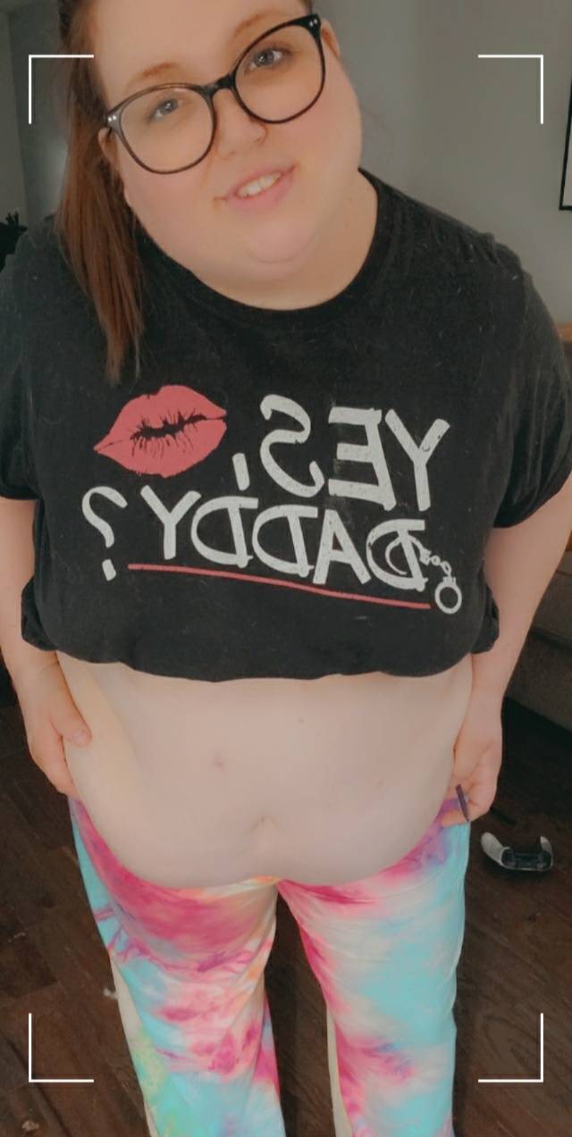 Yes, daddy? 💋 | Scrolller