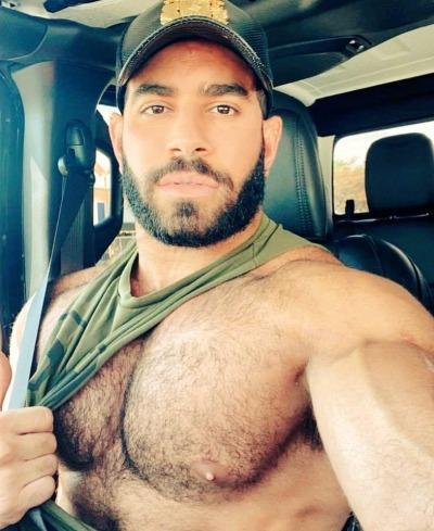 Yes, please | Scrolller