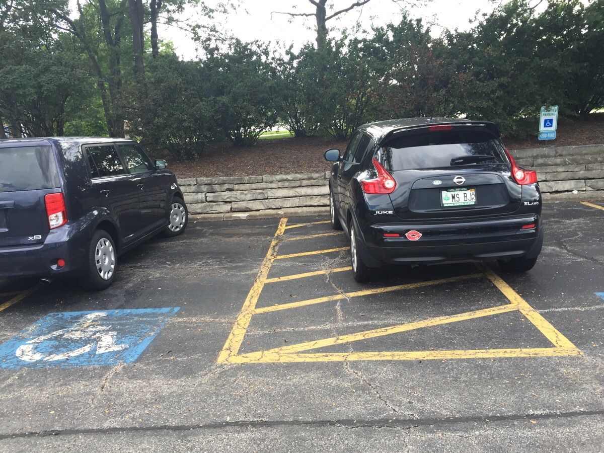 Your mom sucks at parking | Scrolller