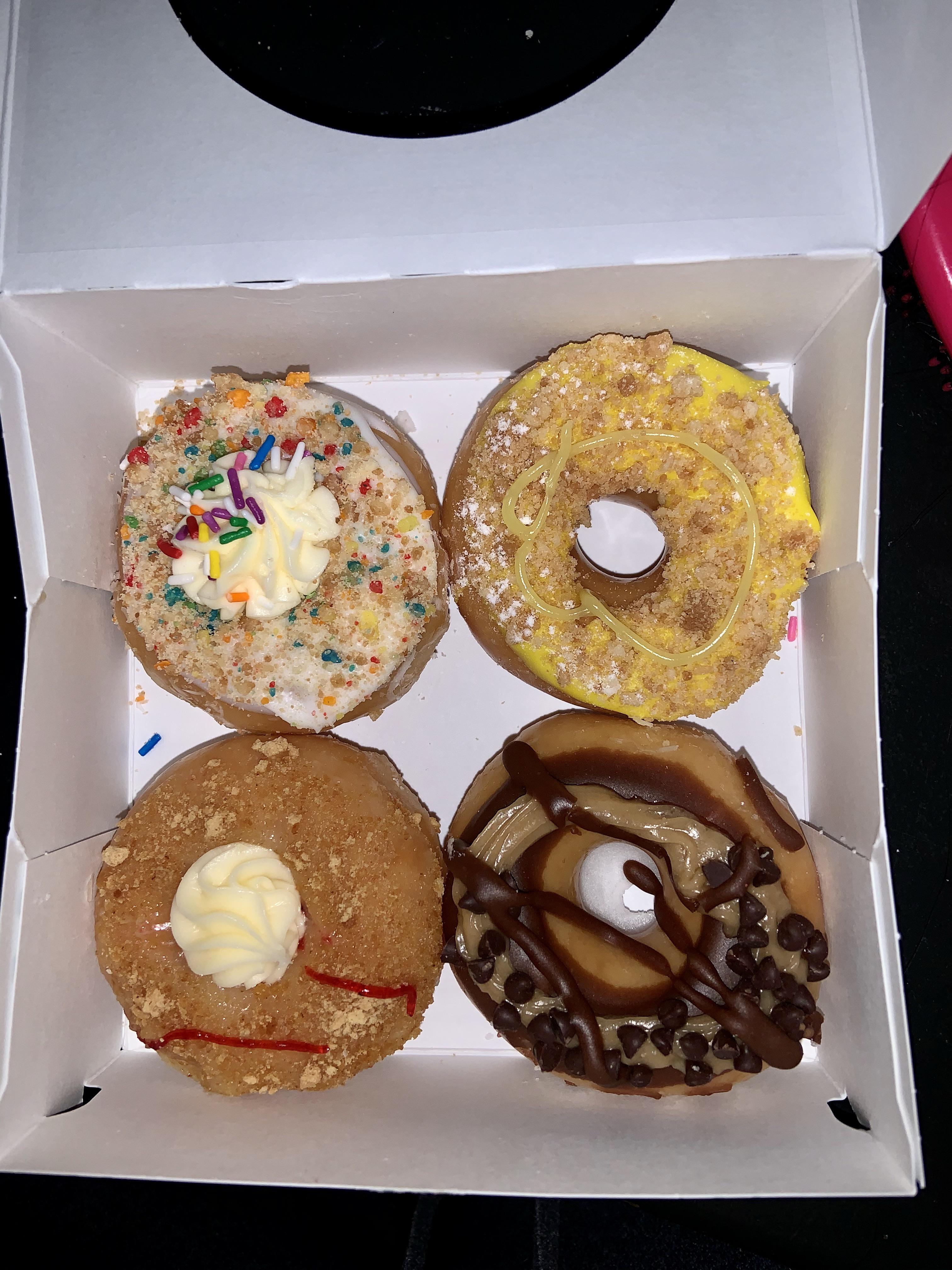 Yummy donuts | Scrolller