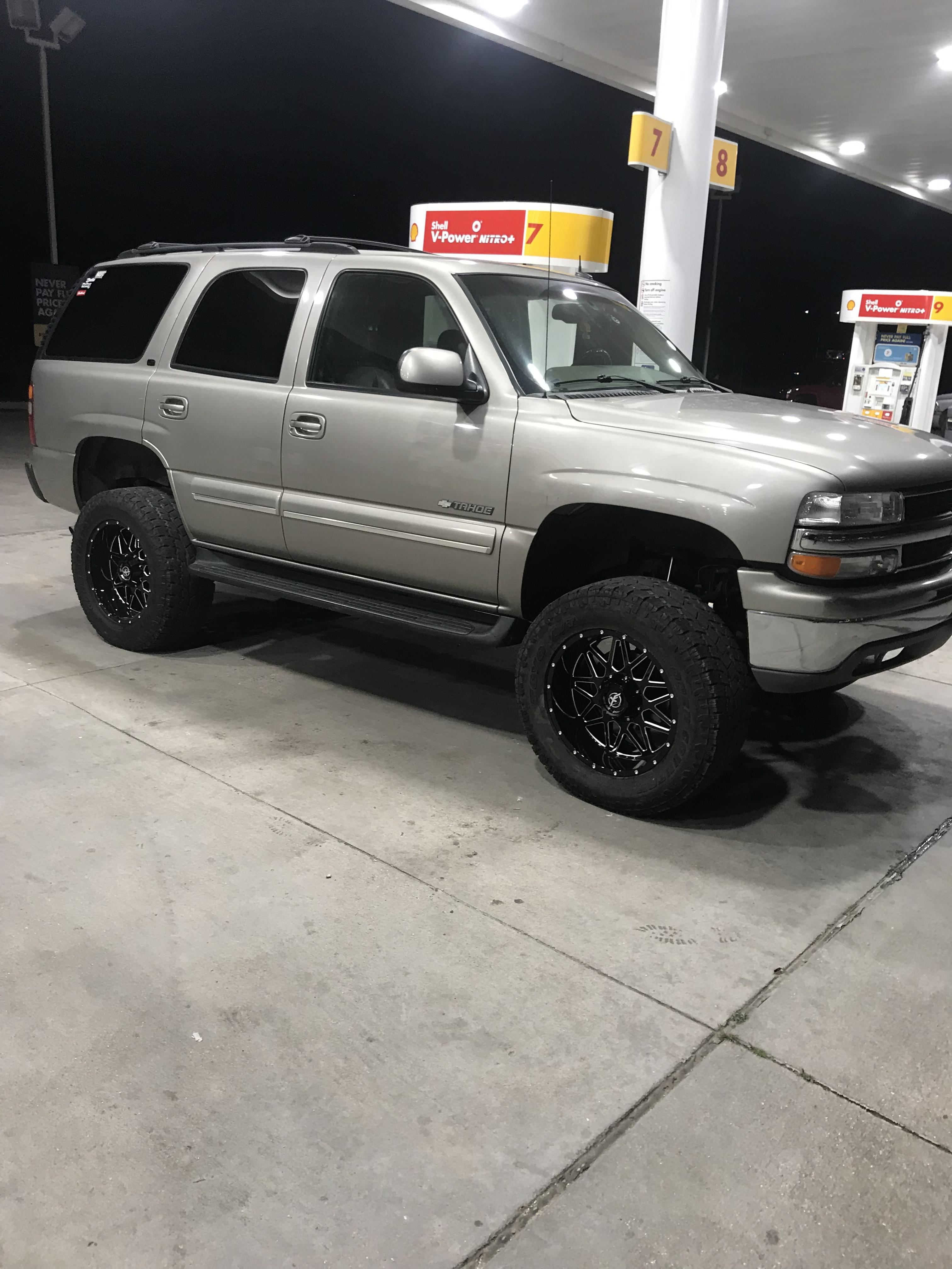 03 tahoe 6 inch lift on 35s | Scrolller