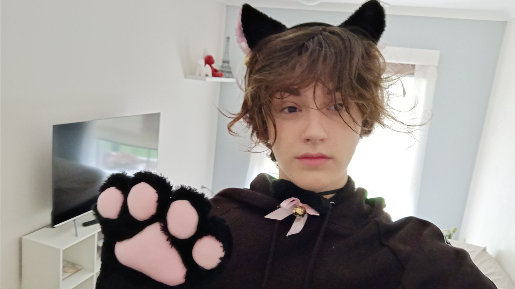 1 upvote = 1 pat :3 | Scrolller