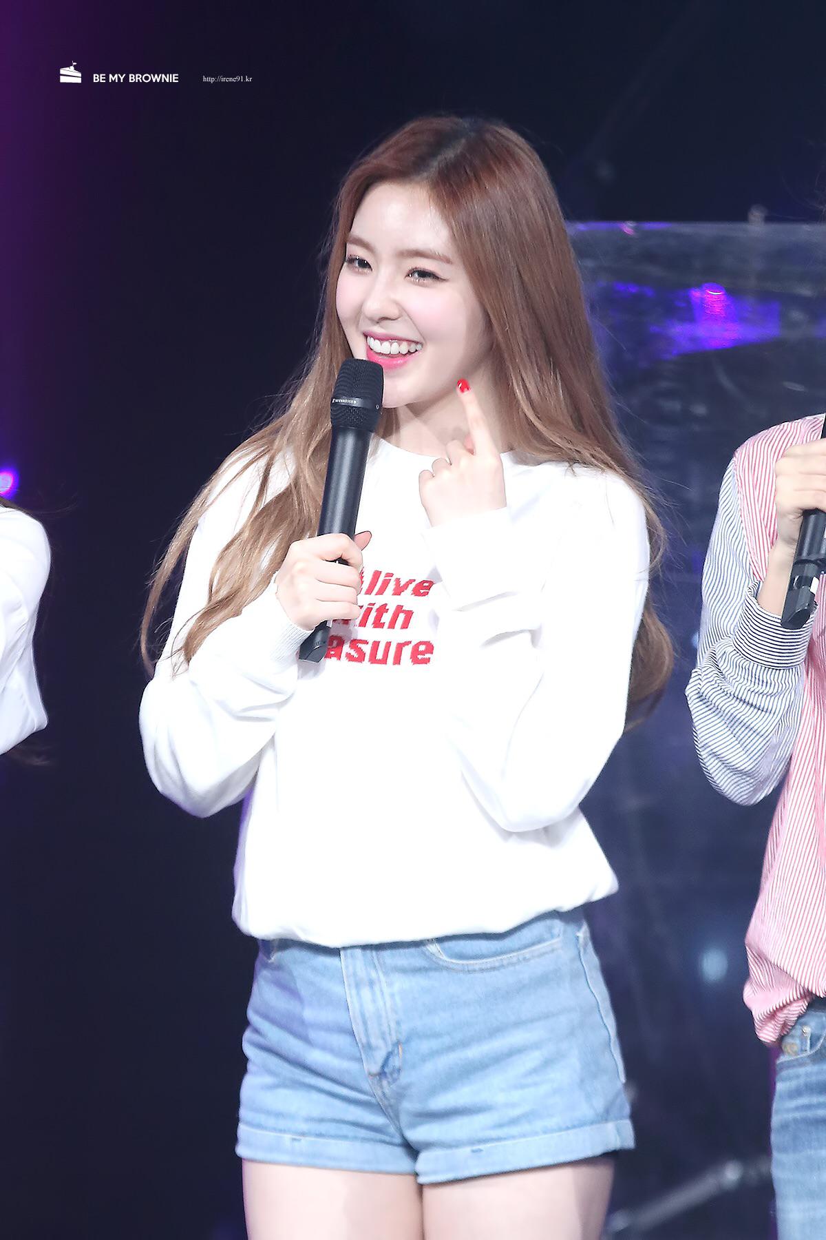 150922 Irene | Scrolller