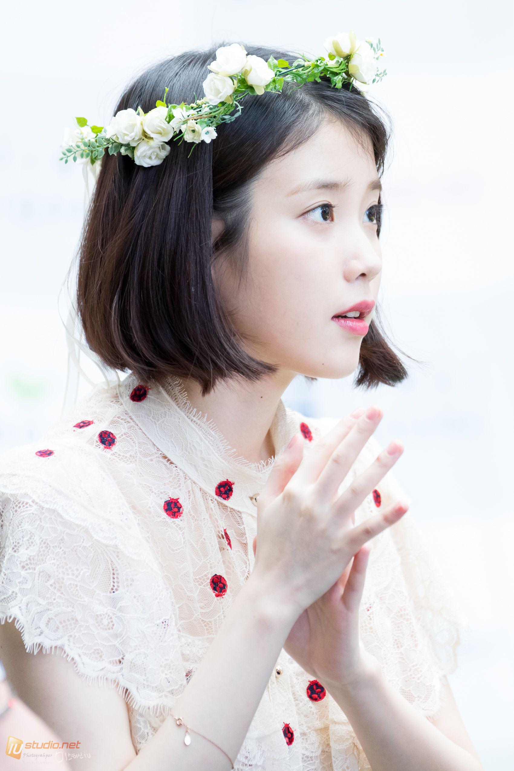 170507 IU | Scrolller