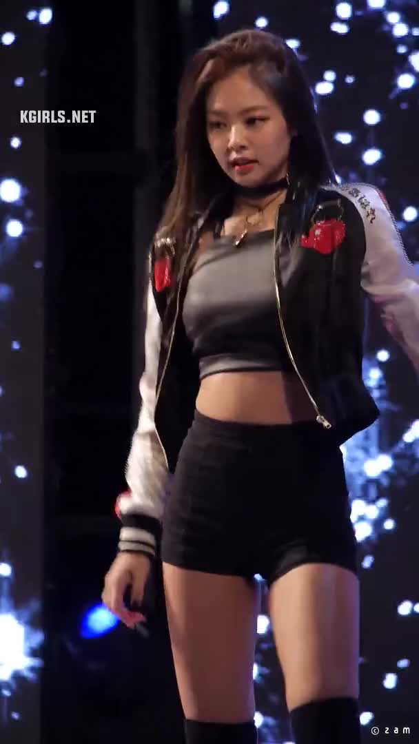 170517 Jennie booty blackpink | Scrolller