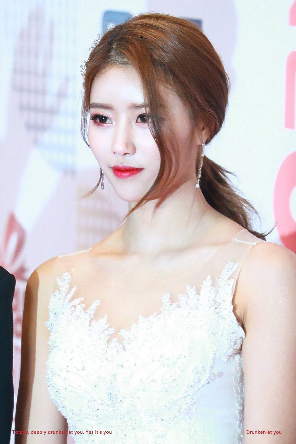181229 Elegant Mijoo | Scrolller