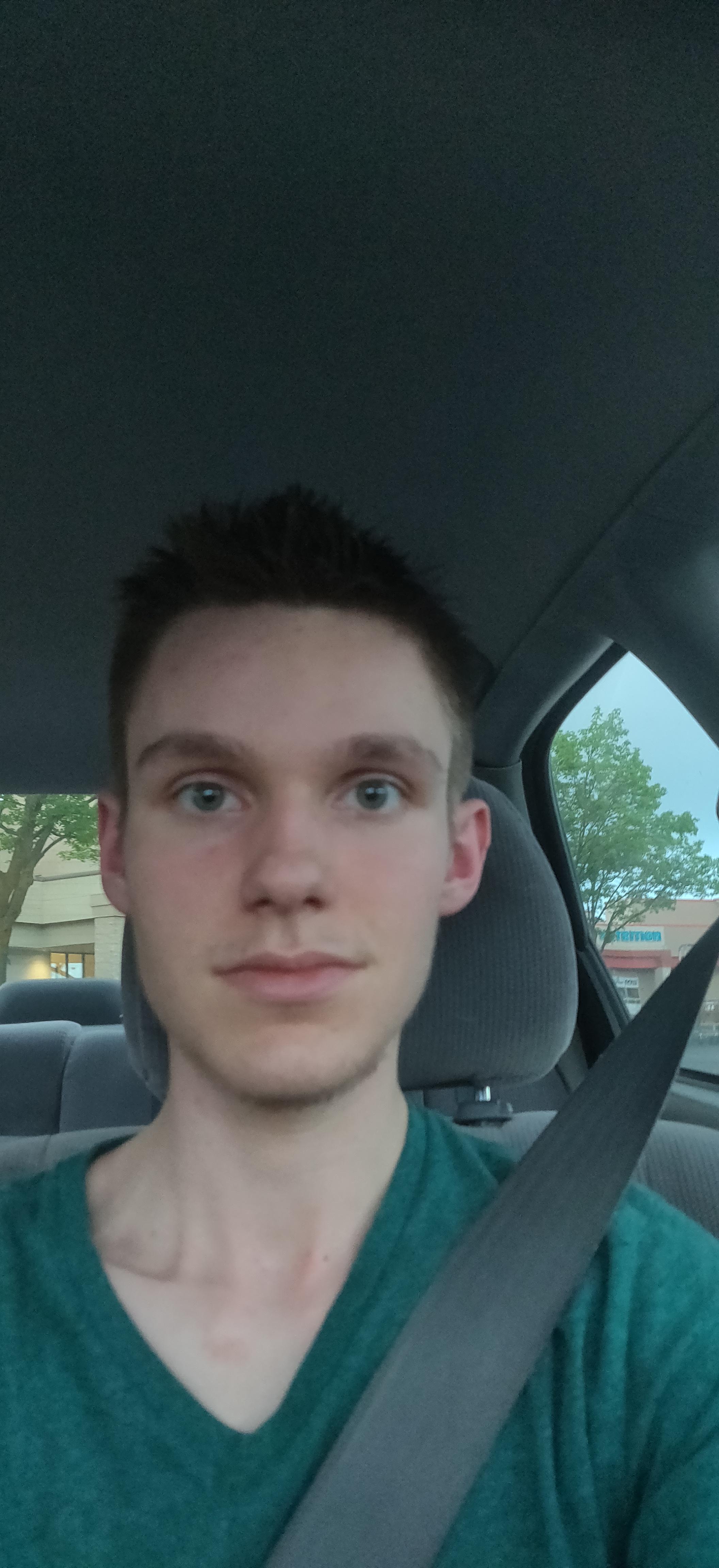 18M feeling very average. Any hairstyle advice? | Scrolller