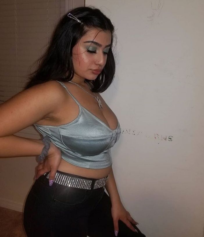 19 y/o sweetheart Noor | Scrolller