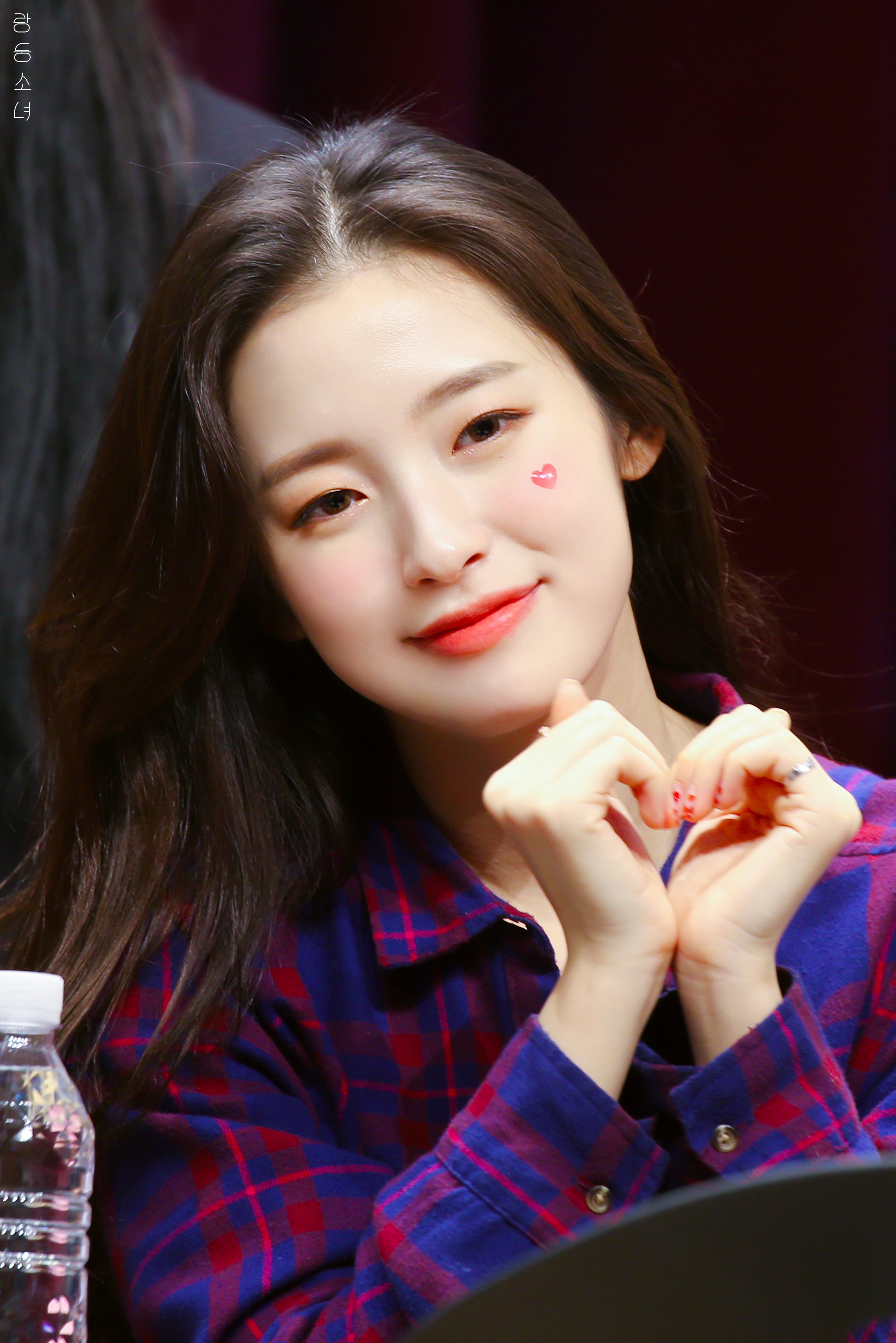 190602 Arin | Scrolller