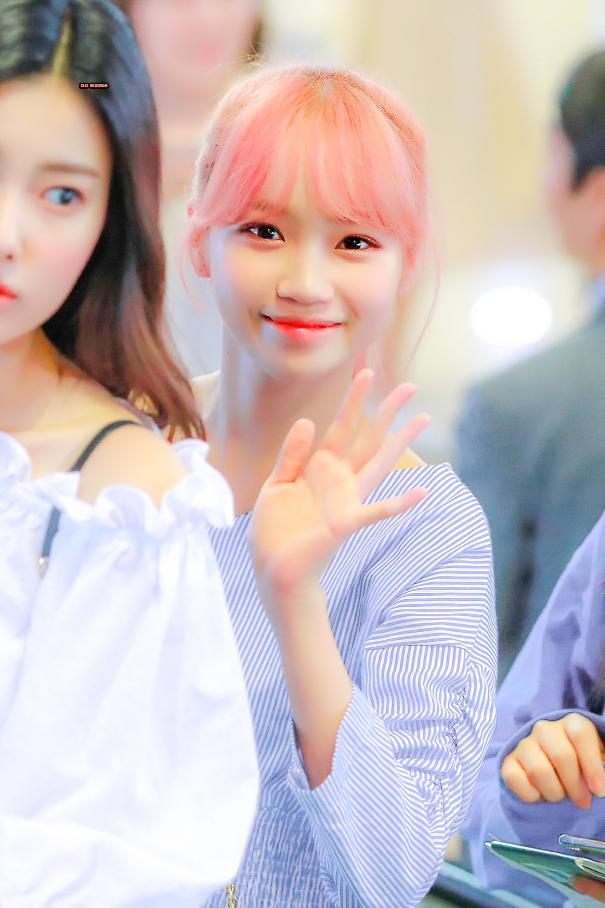 190603 Fansite: @noname_min // Chaewon | Scrolller