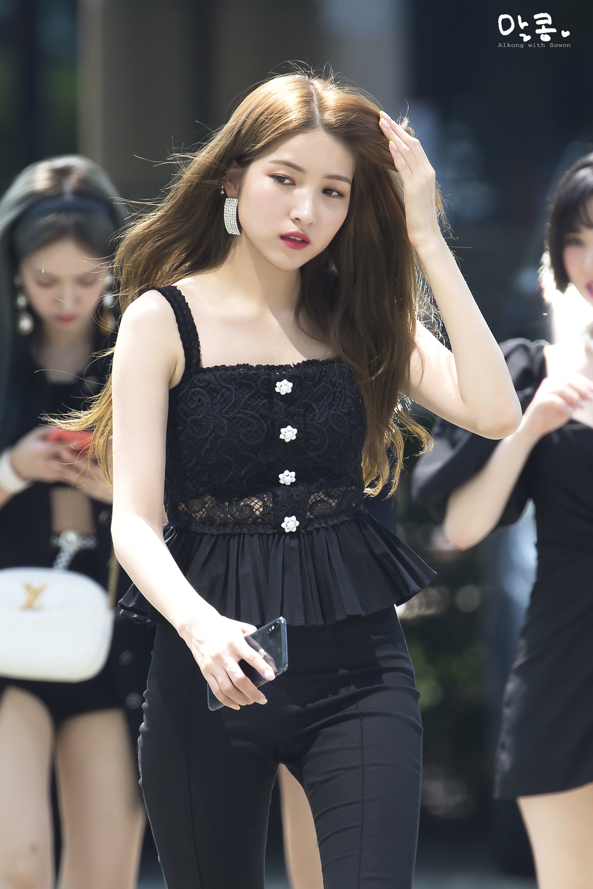 190704 Sowon | Scrolller