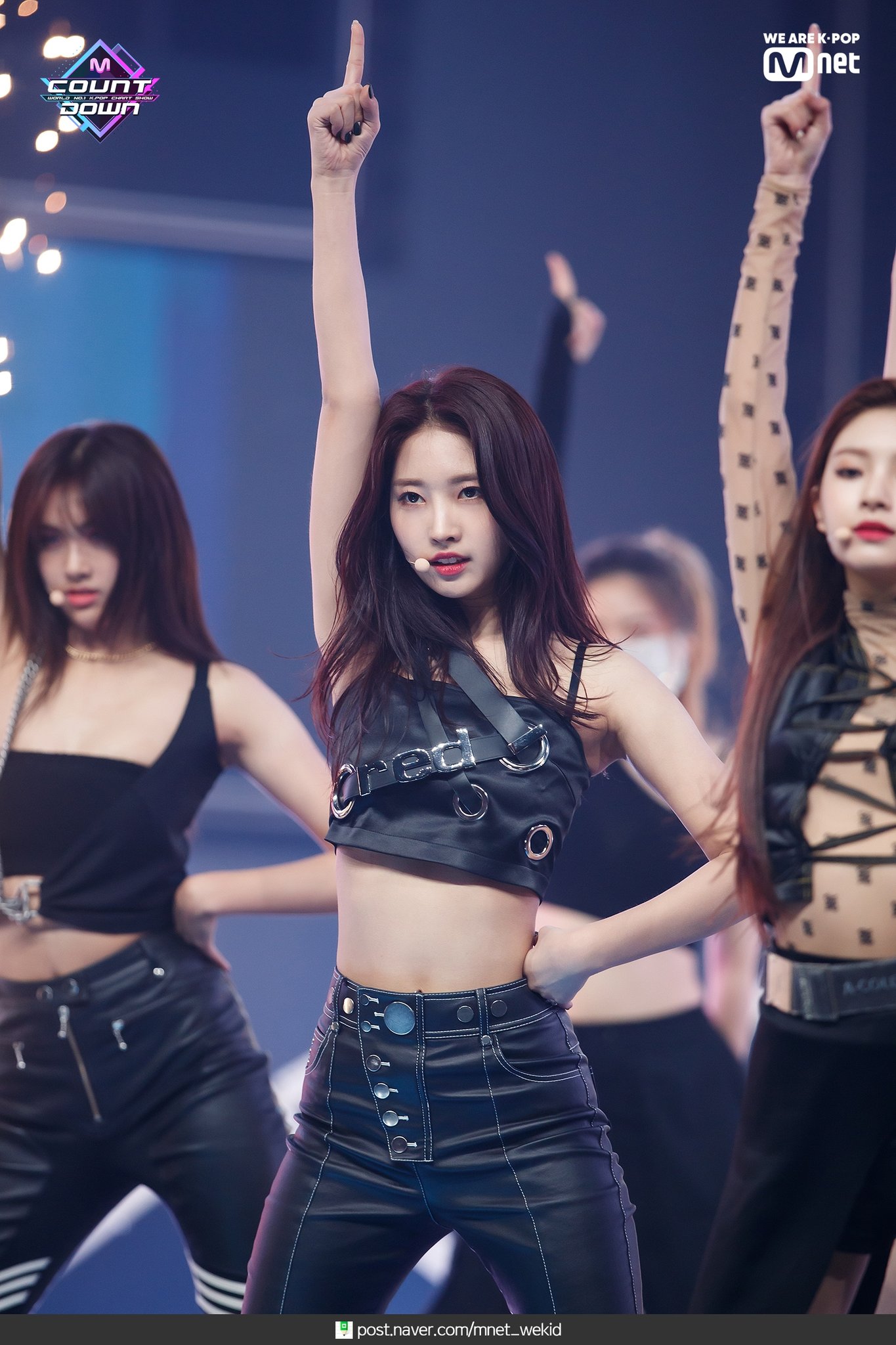 190822 Sihyeon | Scrolller