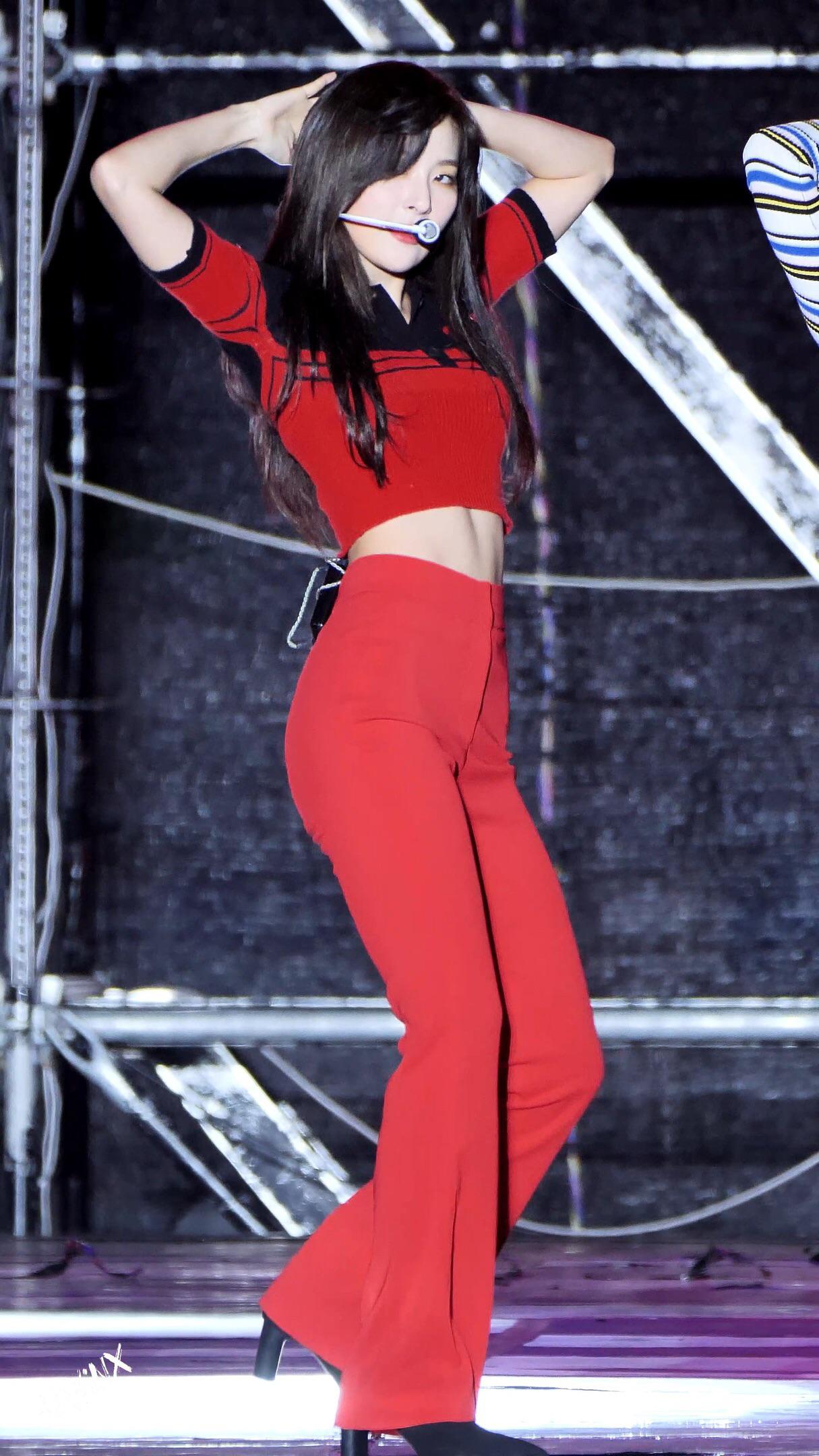 191005 Seulgi | Scrolller