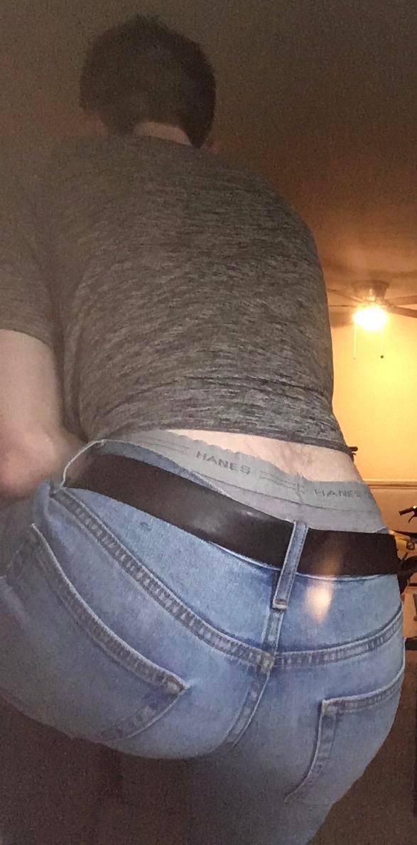 20(M) Jeans Butt | Scrolller