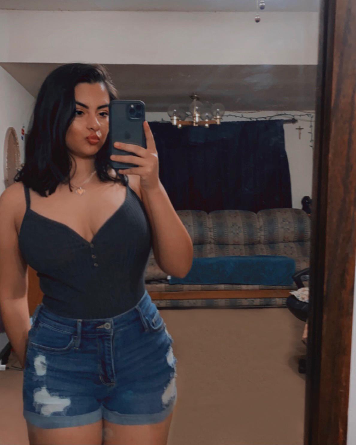 [20] New haircut! 🤩💓 | Scrolller