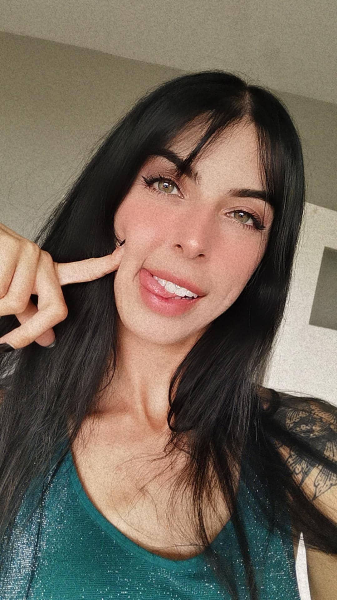 20% OFF ON MY ONLYFANS RIGHT NOW LALALALA 🥳 | Scrolller