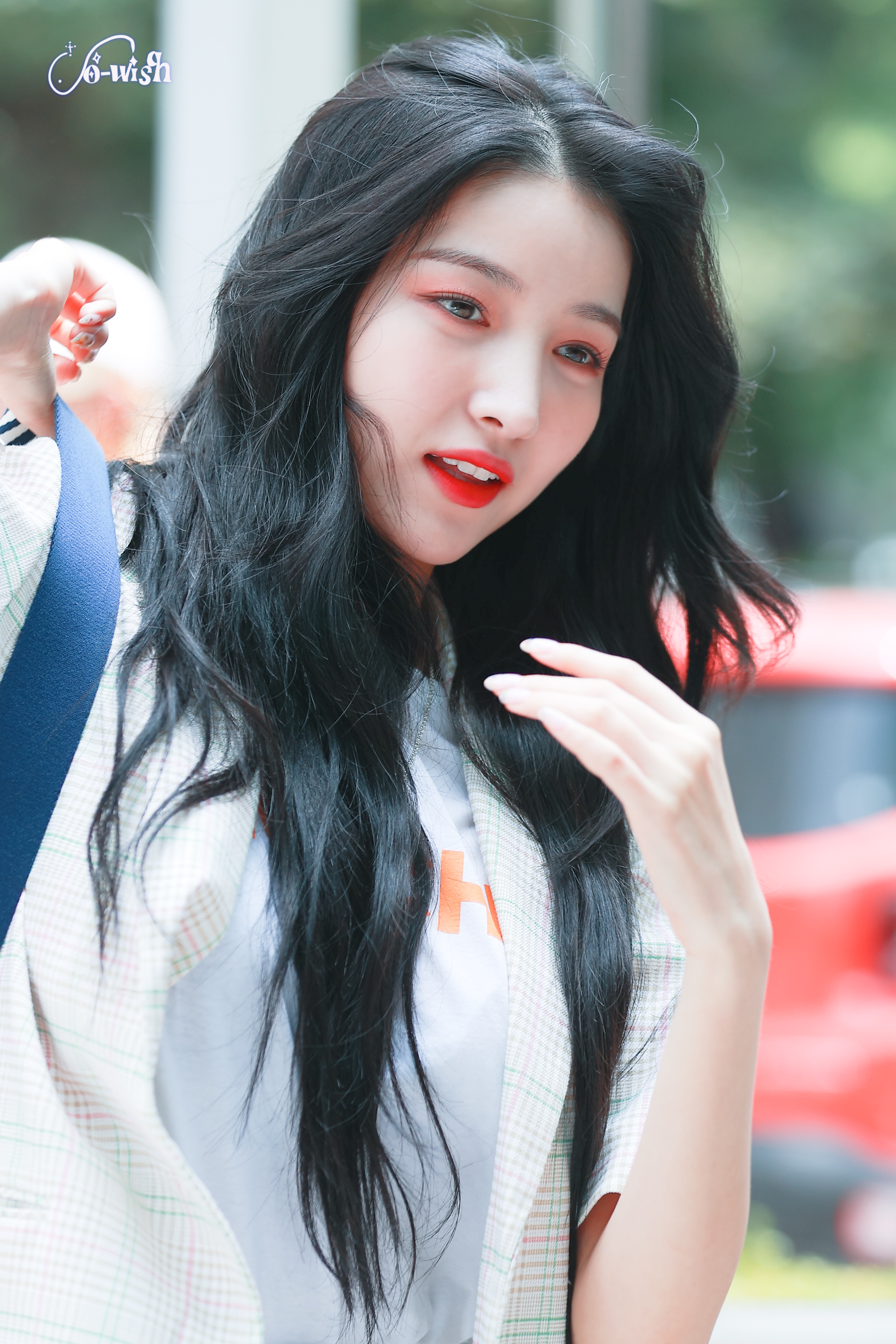 200708 Sowon | Scrolller