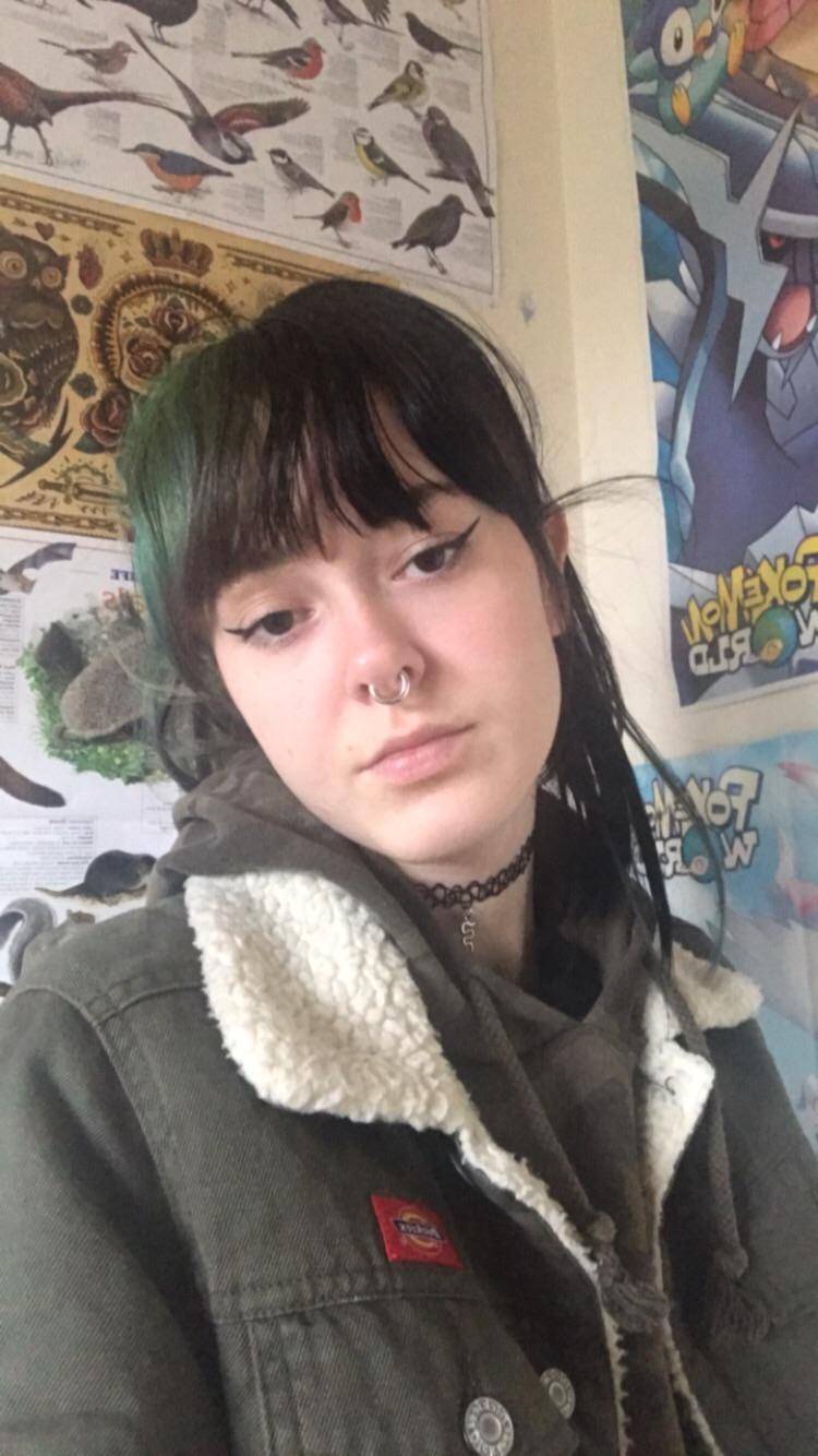 (20F) Feelin cute today ☺️ | Scrolller