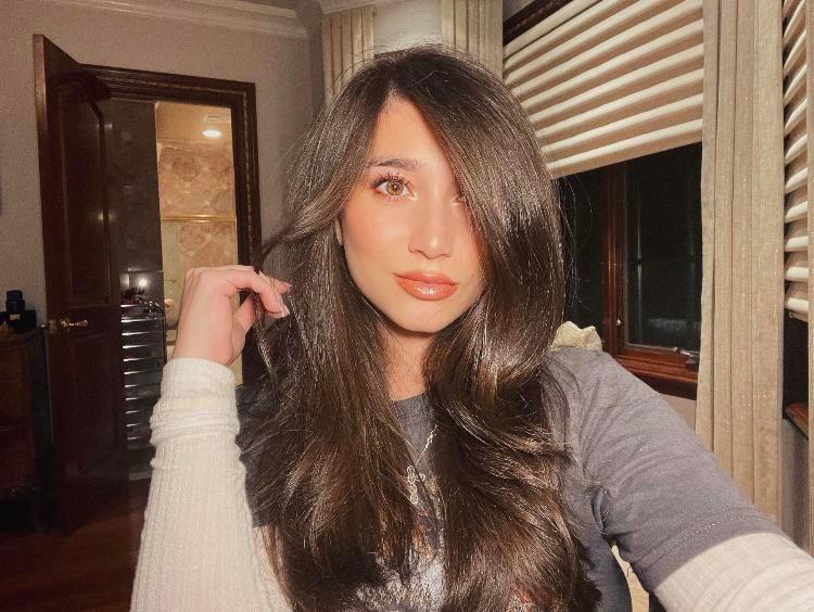 20F in desperate need for your attention | Scrolller