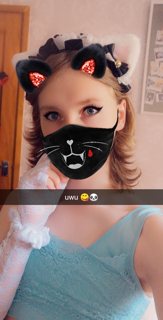 Am I girly enough yet? 😋 | Scrolller