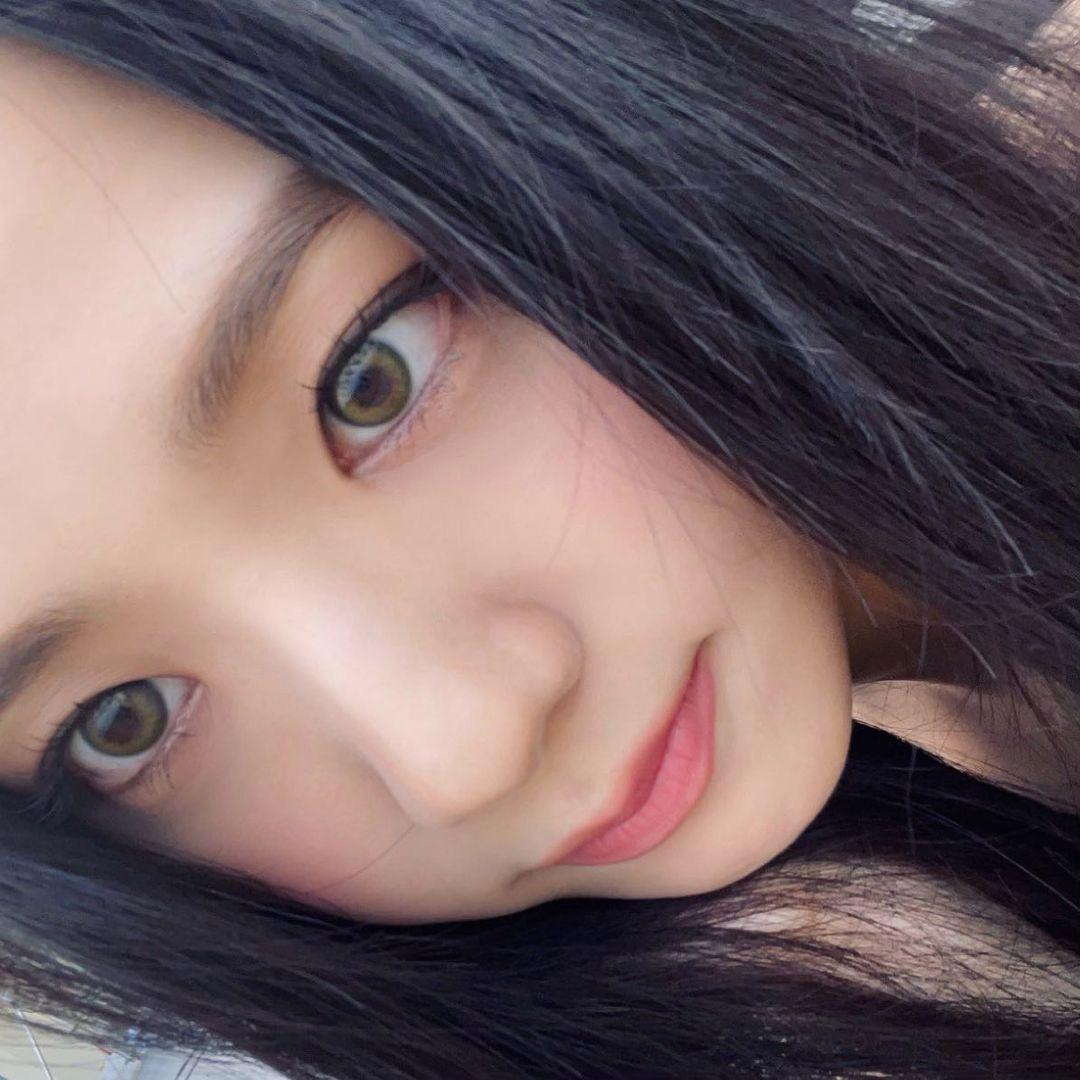 210602 Jisoo IG Update | Scrolller